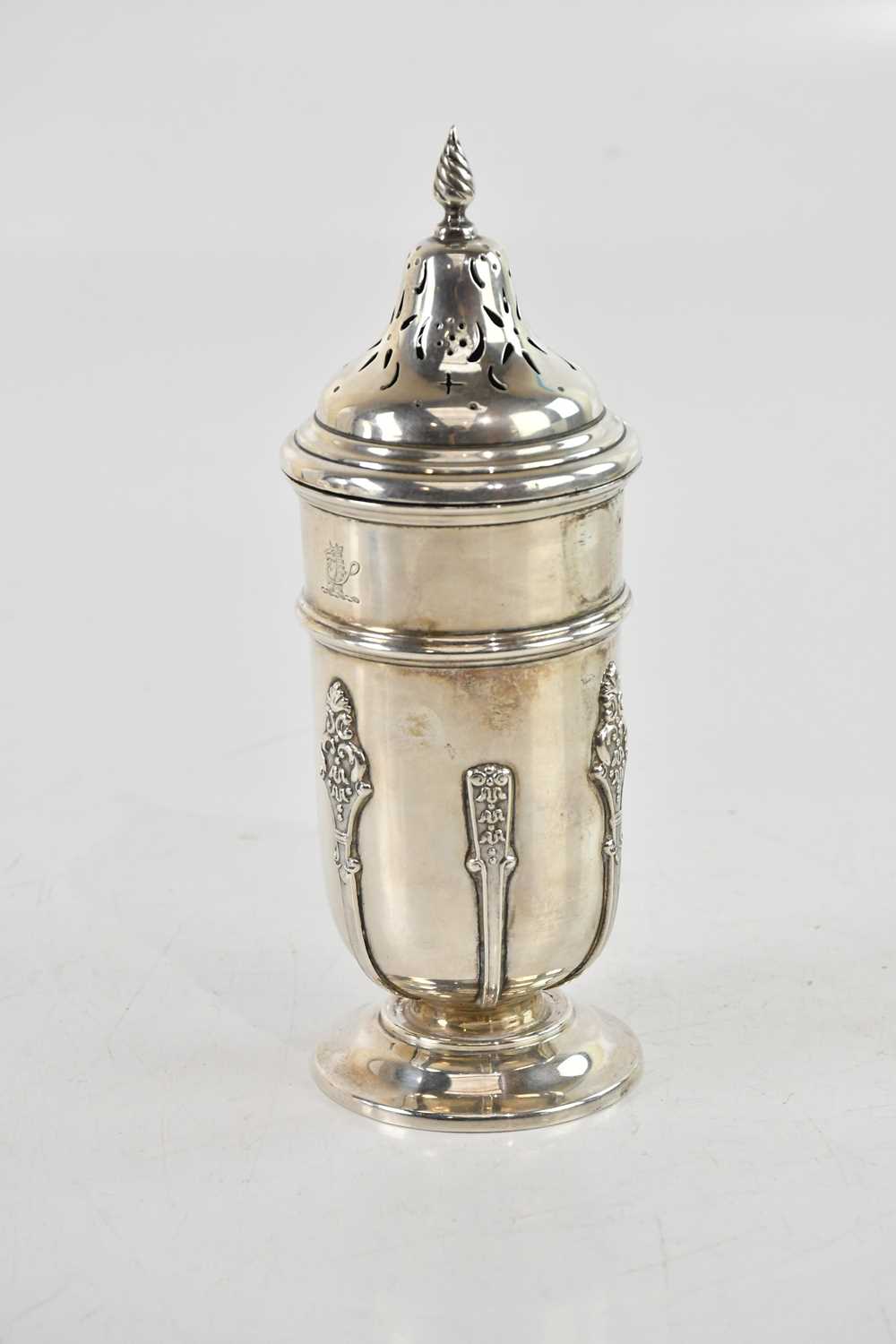 Lot 366 - AITKEN BROTHERS; an Edward VII hallmarked