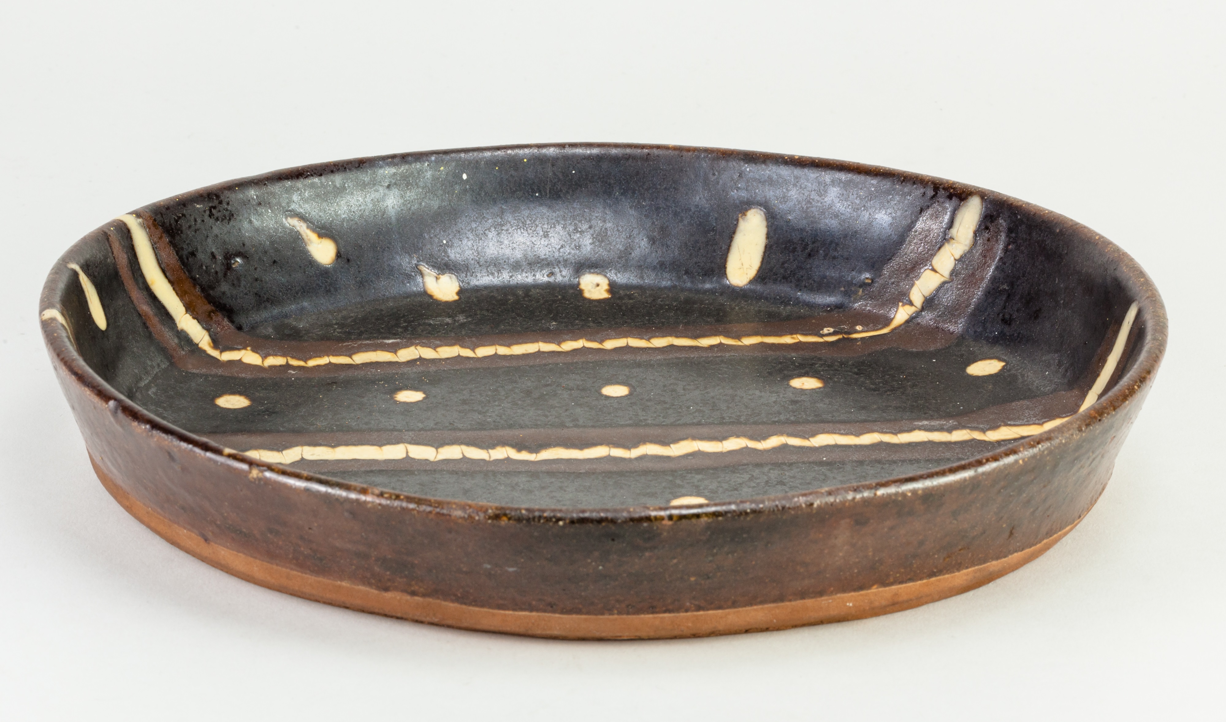 Lot 474 - Attributed to MICHAEL CARDEW (1901-1983) for