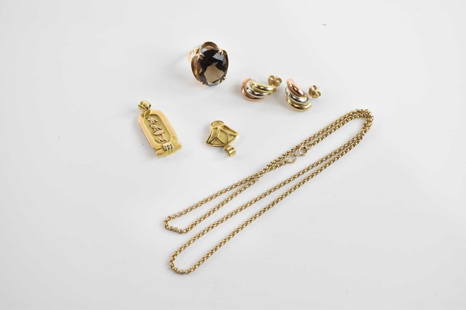 Lot 1 - A group of jewellery comprising a 9ct yellow