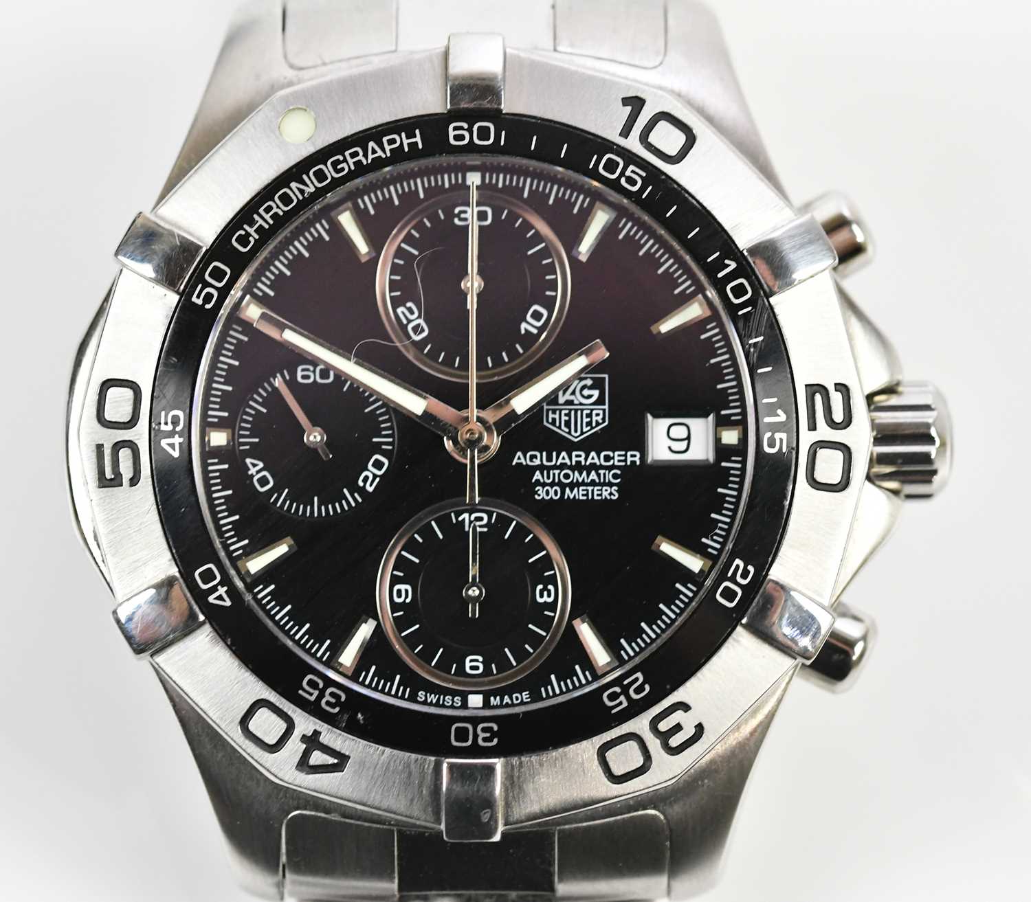 Lot 29 - TAG HEUER; a gentleman's stainless Aquaracer