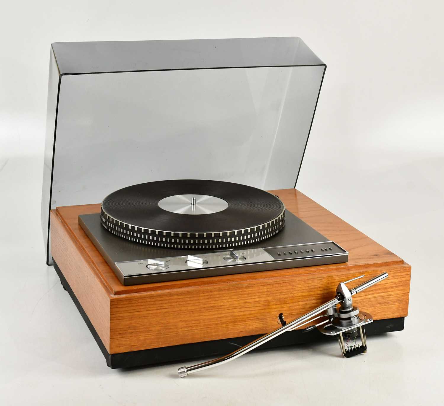 Lot 1006 - GARRARD; a 401 turntable, together with a