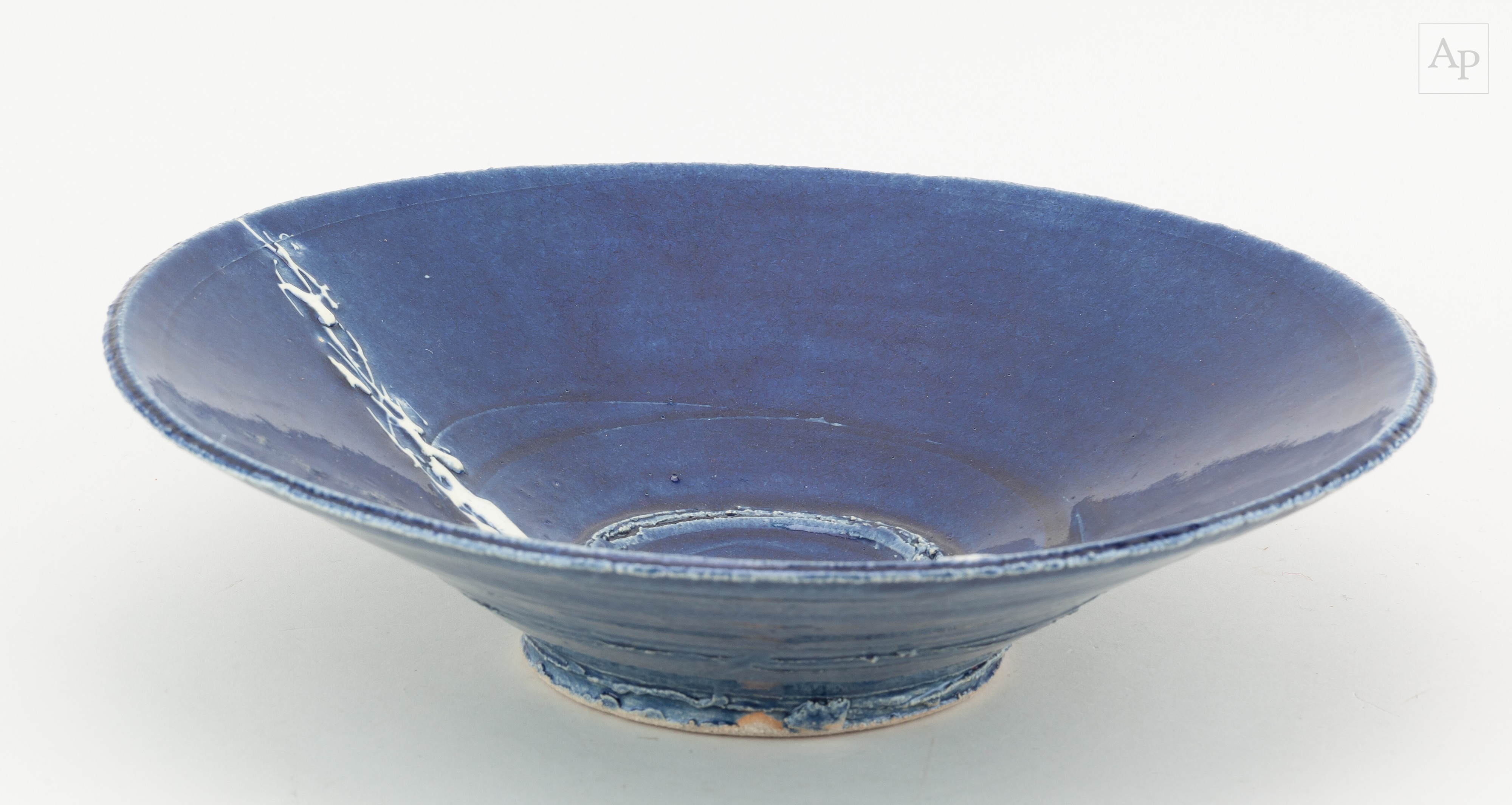 Lot 128 - DAN KELLY (born 1953); a stoneware bowl