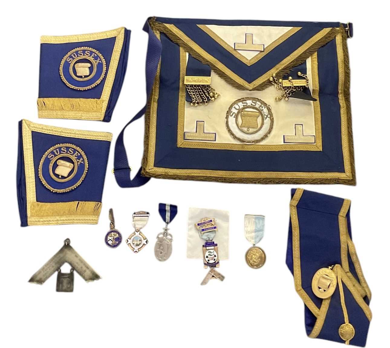 Lot 334 - A hallmarked silver Masonic hospital jewel