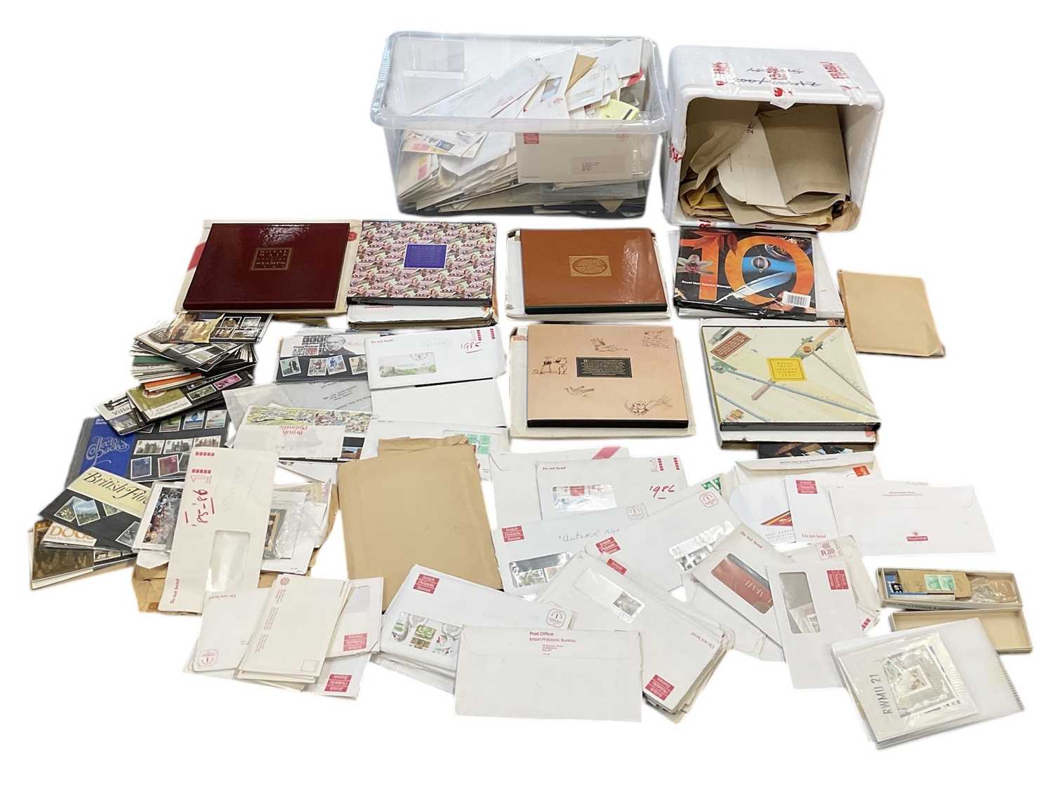 Lot 408 - A large quantity of Queen Elizabeth II
