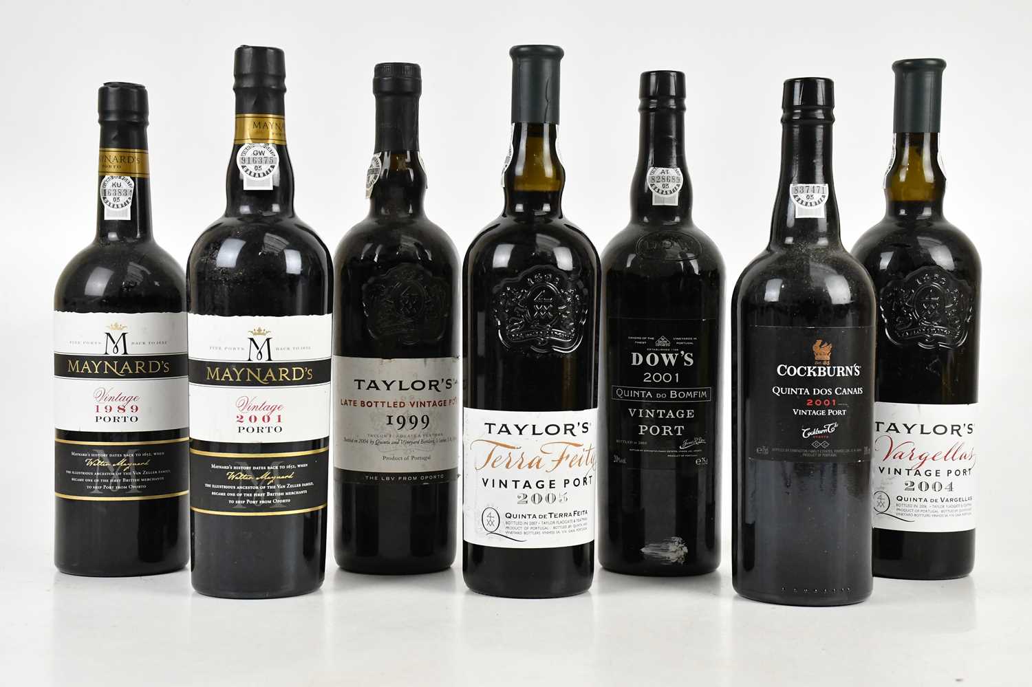 Lot 359 - PORT; seven bottles including a bottle of