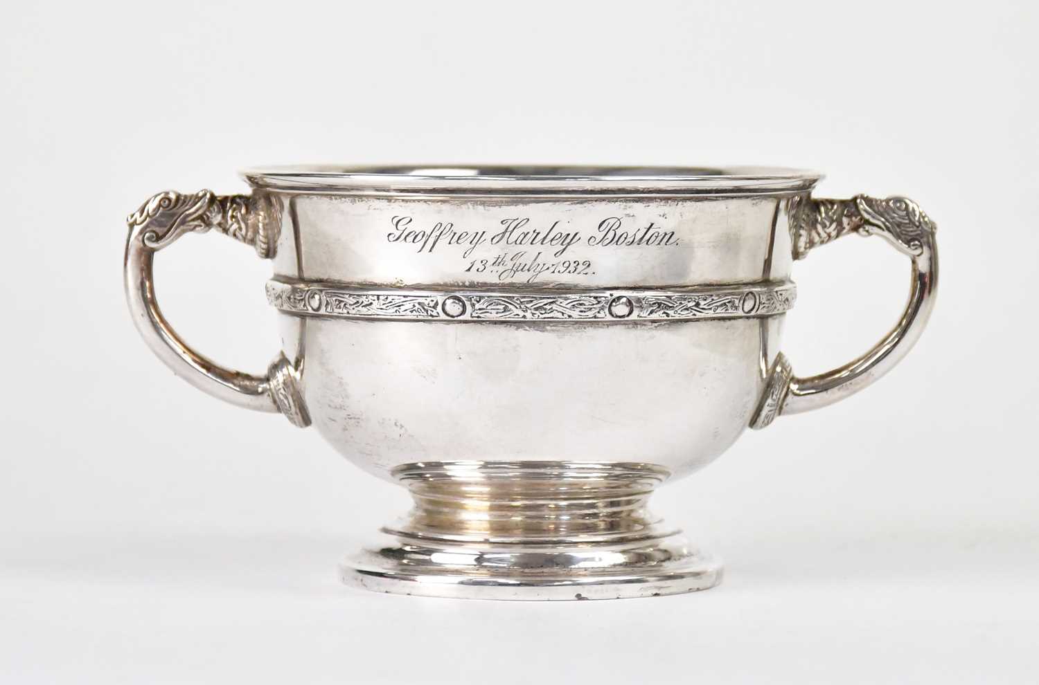 Lot 836 - WAKELY & WHEELER; a George V hallmarked bowl,