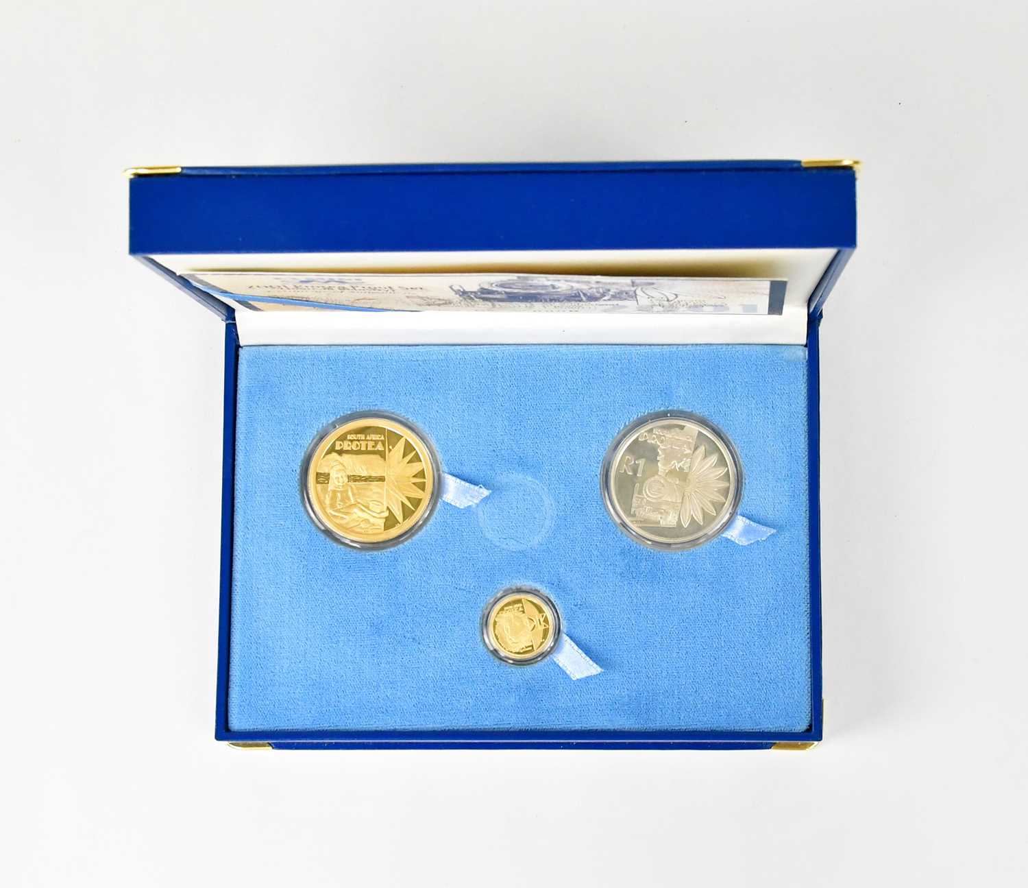 Lot 954 - SOUTH AFRICA MINT; a '2001 Protea Proof Set