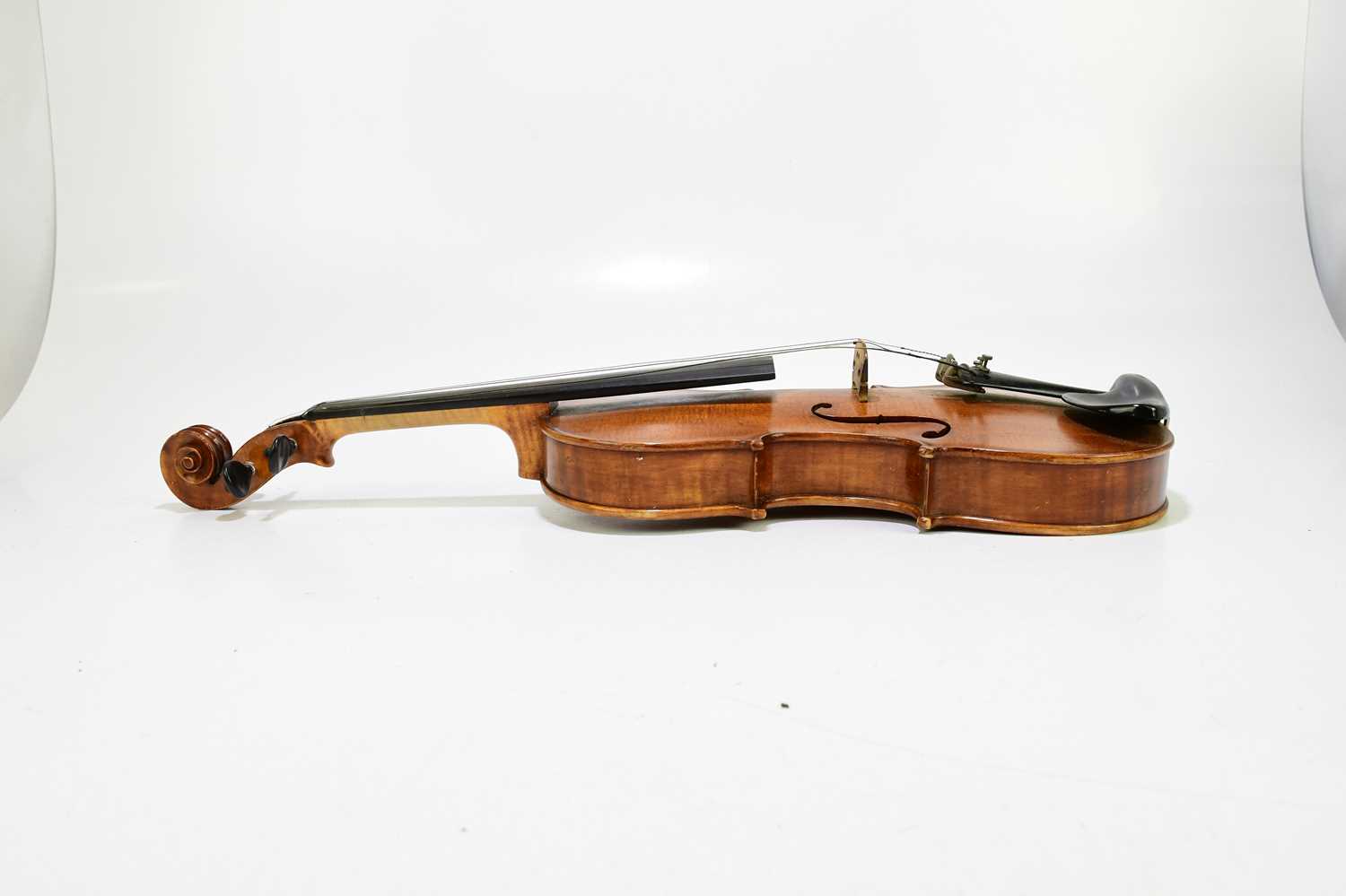 Lot 1014 - A full size English violin with interior