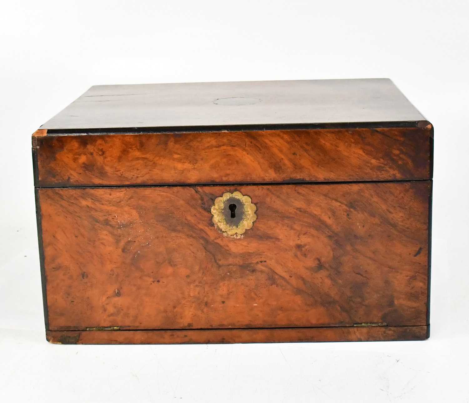 Lot 616 - A Victorian rosewood jewellery box, the top