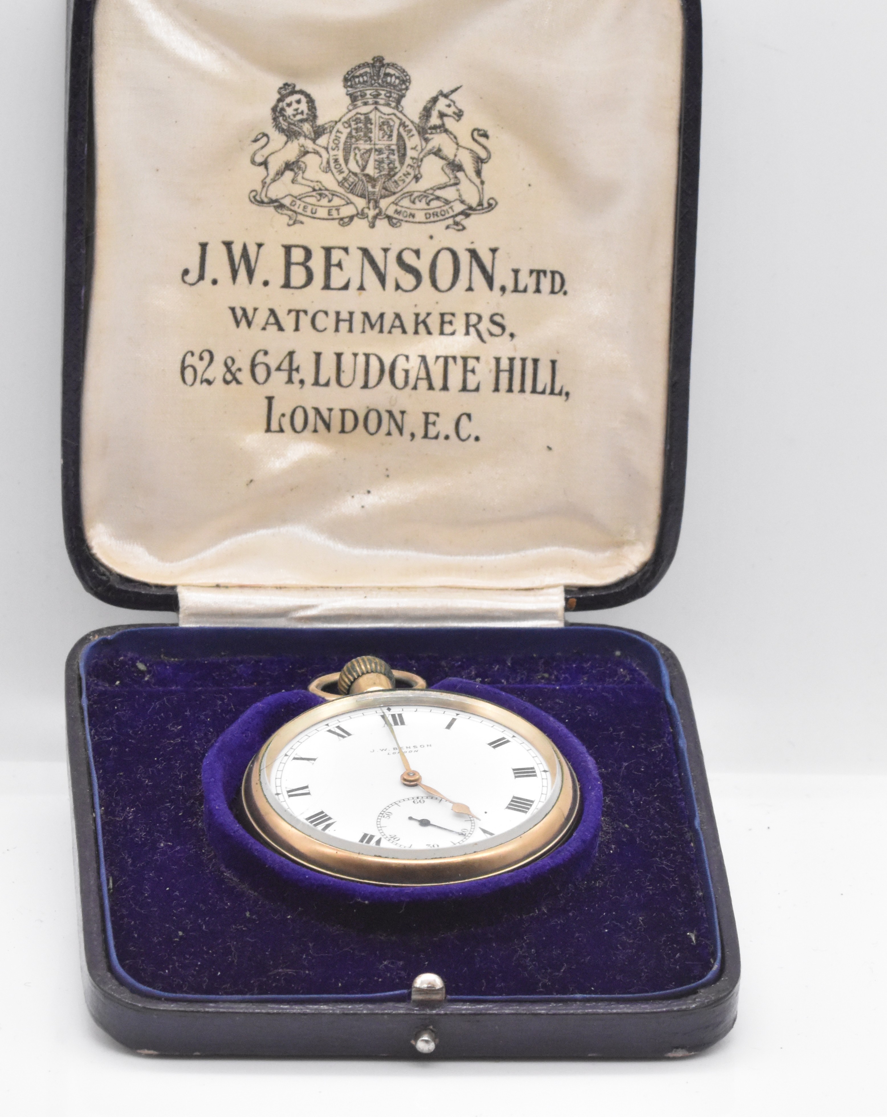 Lot 580 - J W BENSON; a 9ct yellow gold cased crown