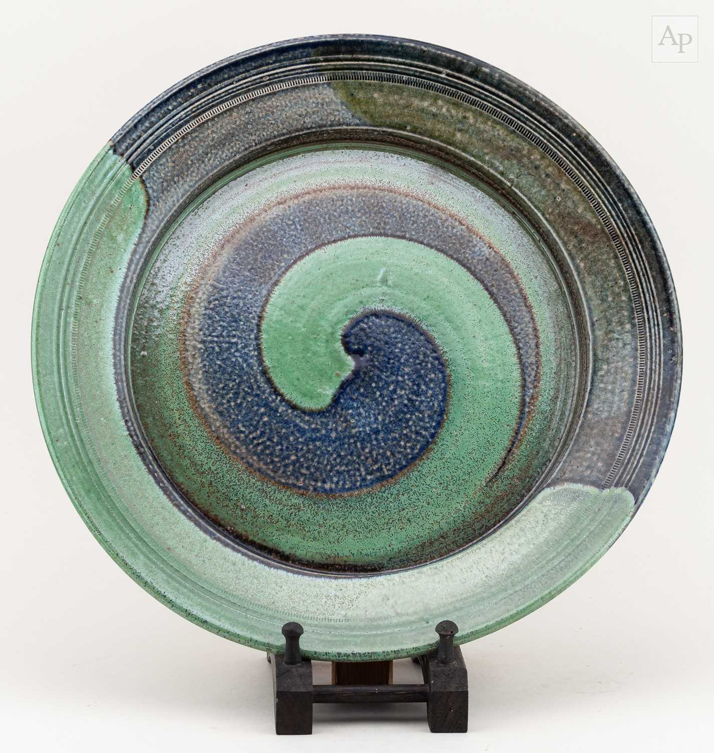 Lot 277 - JANE HAMLYN (born 1940); a salt glazed