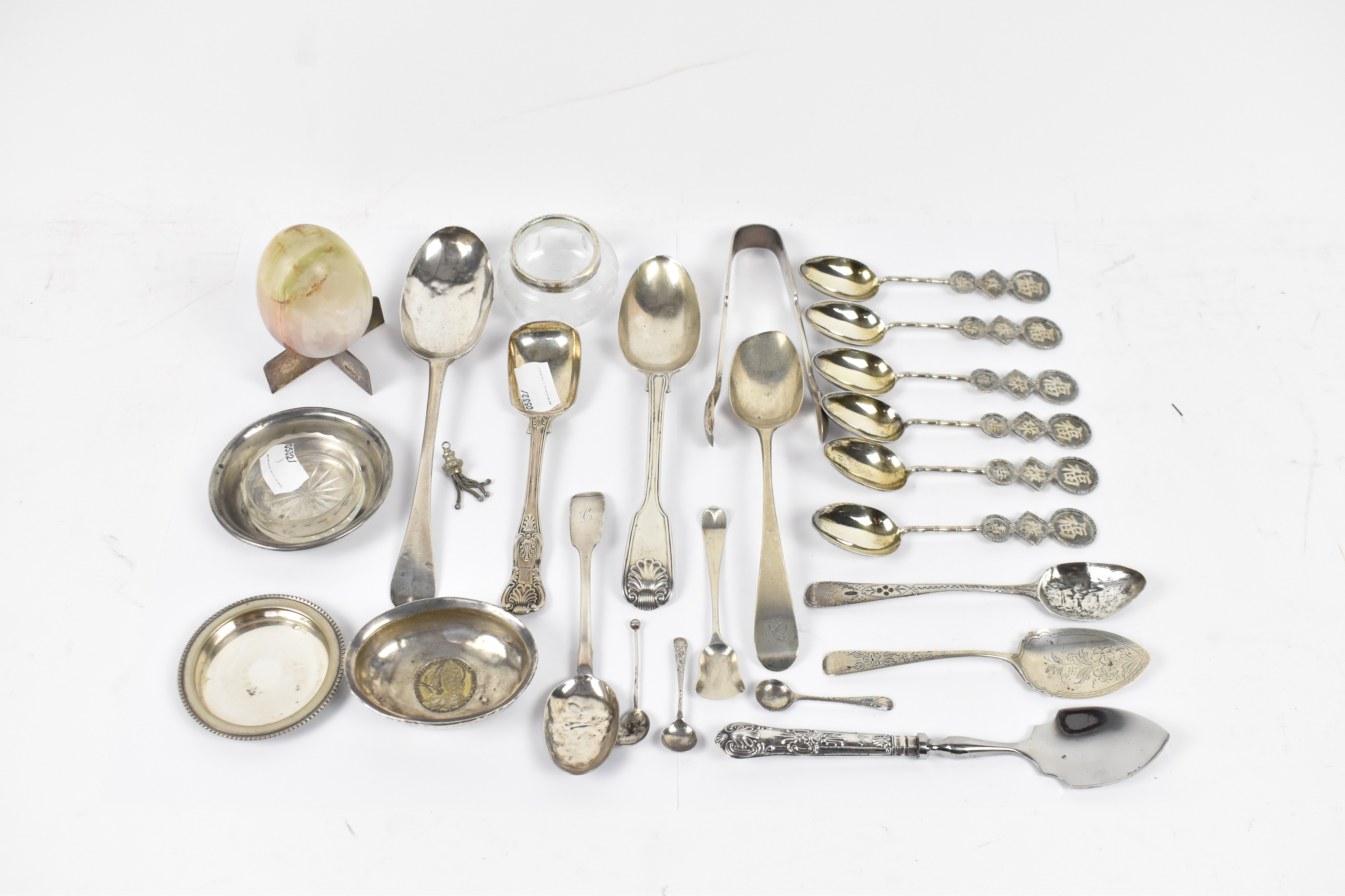 Lot 483 - A group of hallmarked silver including bowls,