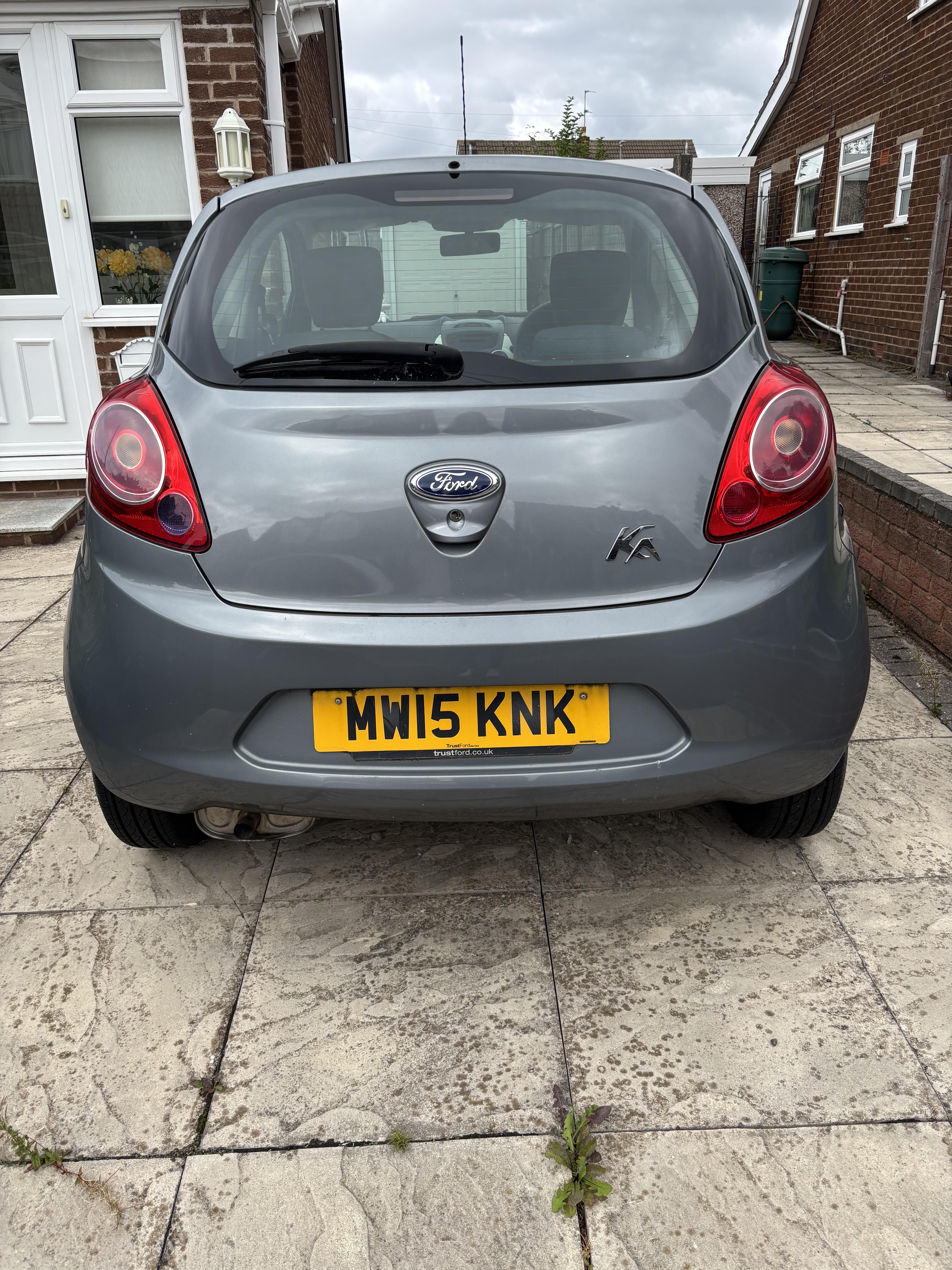 Lot 92 - FORD; a KA 1.2L, registration number MW15 KNK,