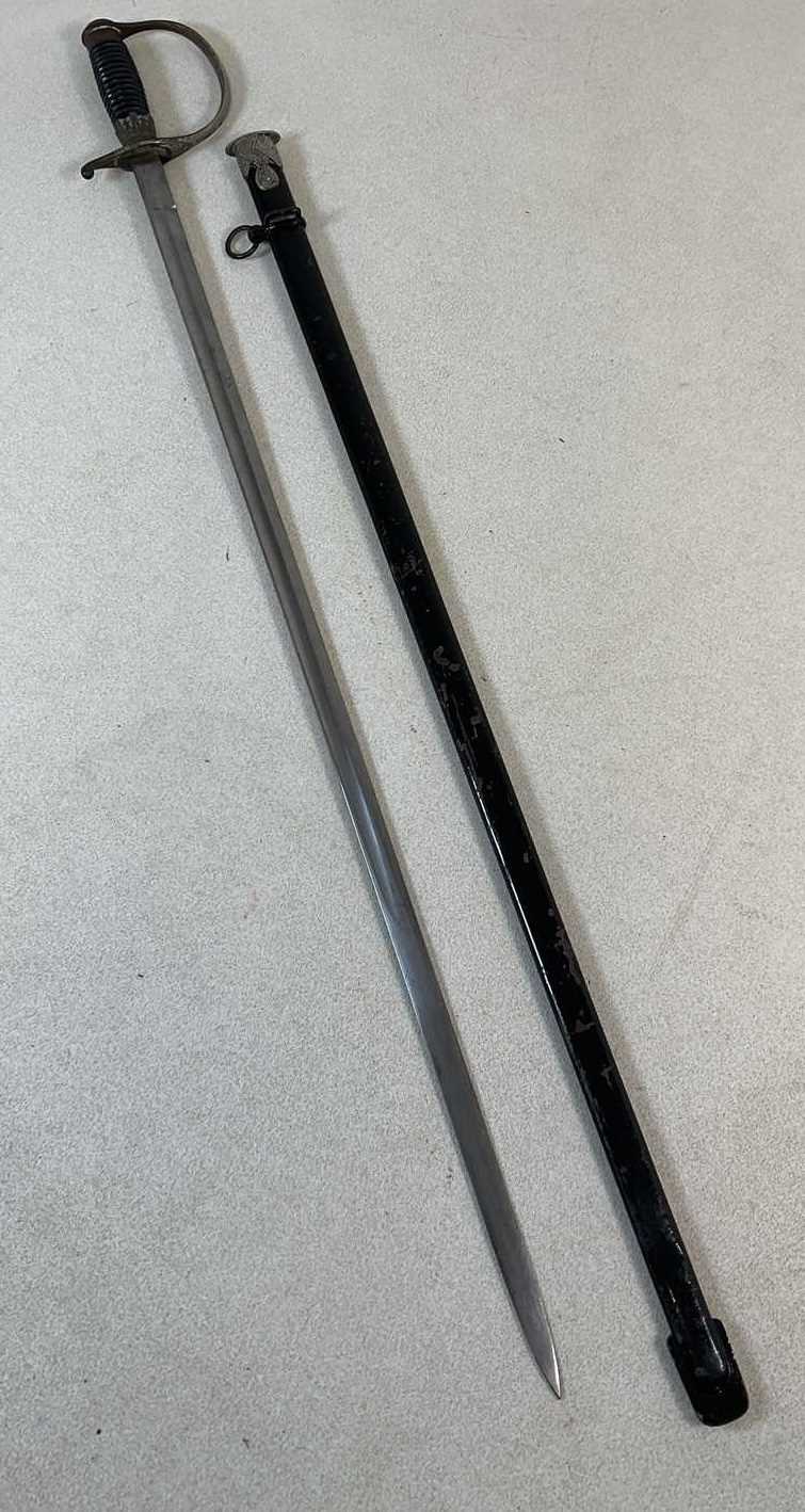 Lot 230 - A German Third Reich sword with 'SS' emblem