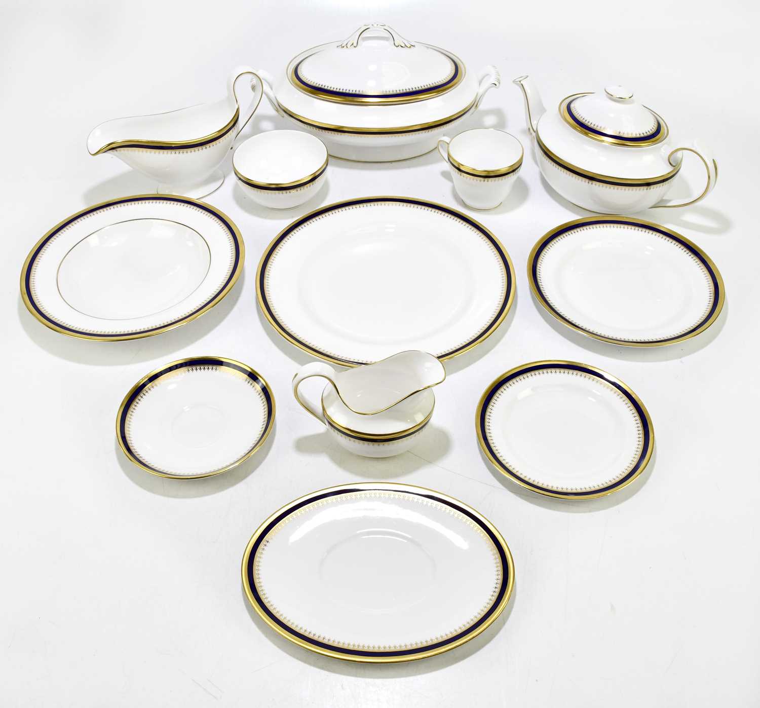 Lot 731 - SPODE; a 'Knightsbridge Cobalt' pattern