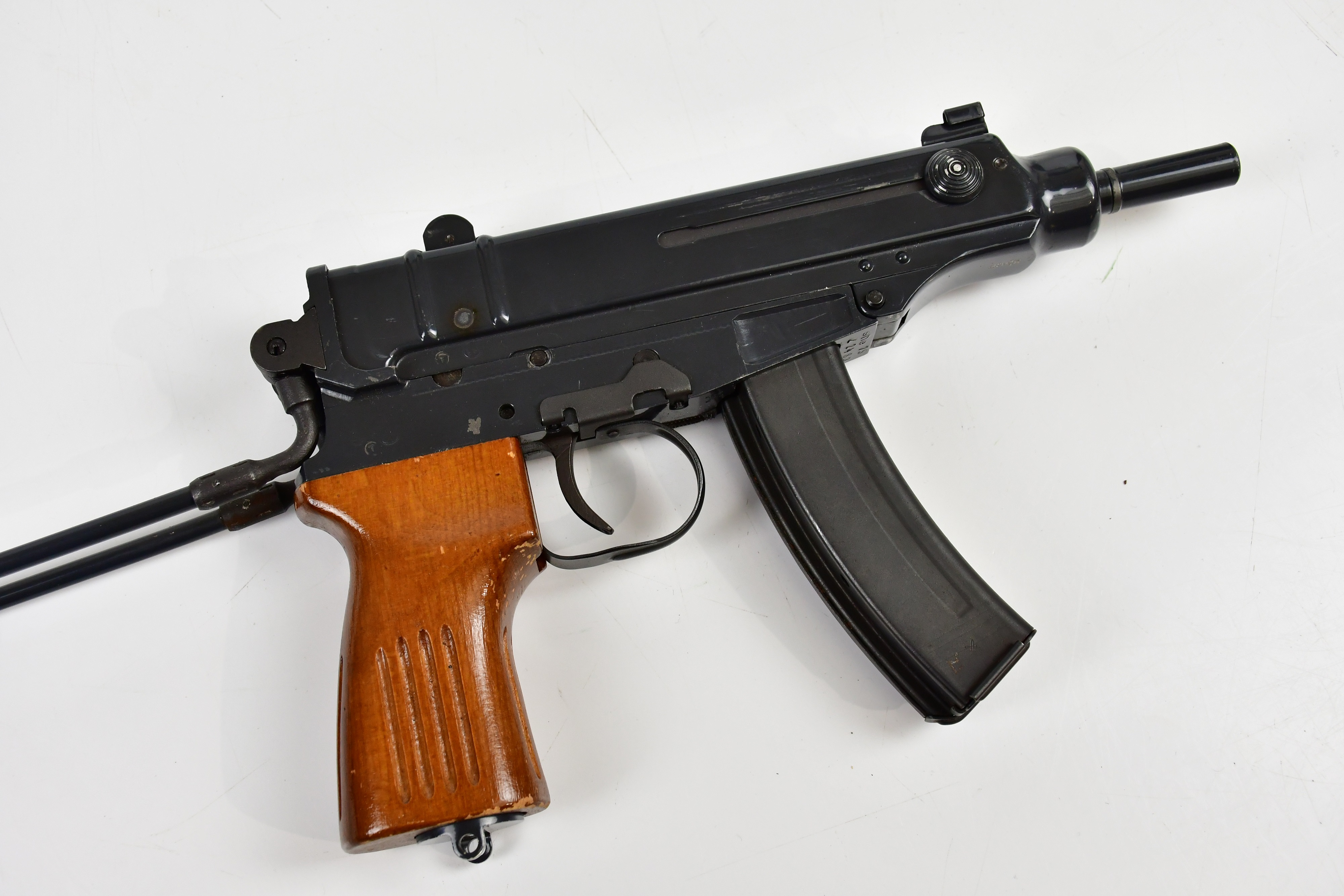 Lot 591 - CZ; a VZ61 Skorpion sub-machine gun with
