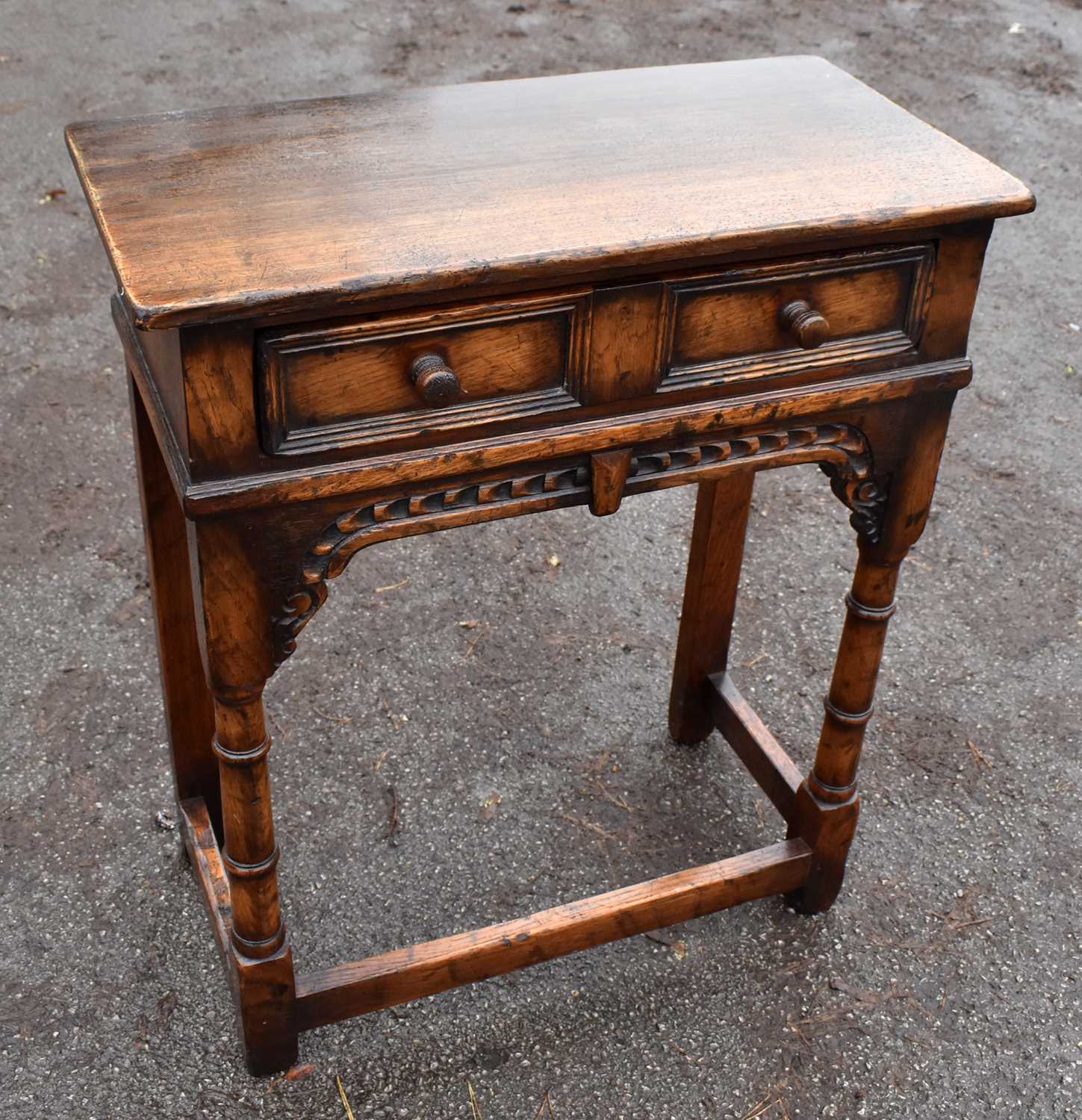 Lot 1744 - A small reproduction oak single drawer hall
