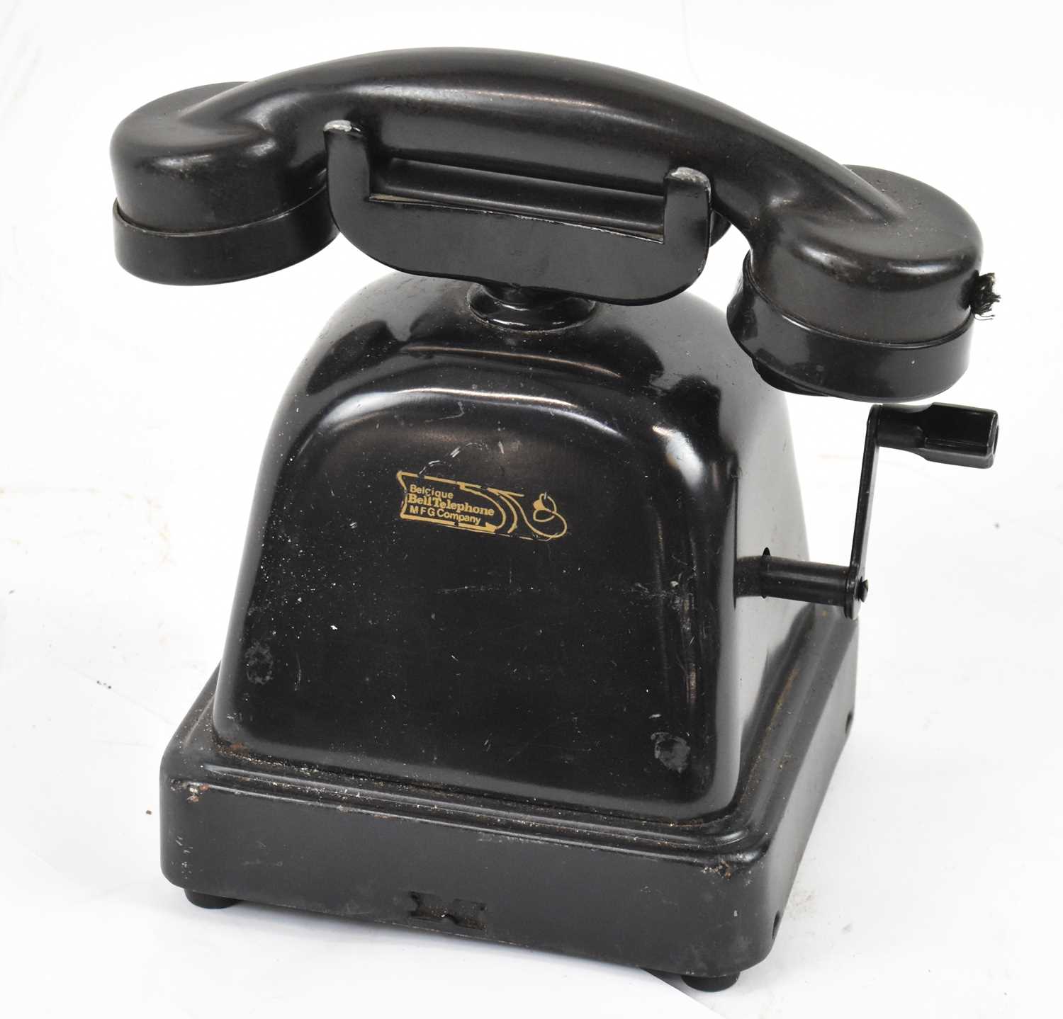 Lot 281 - A vintage Bell telephone with side crank