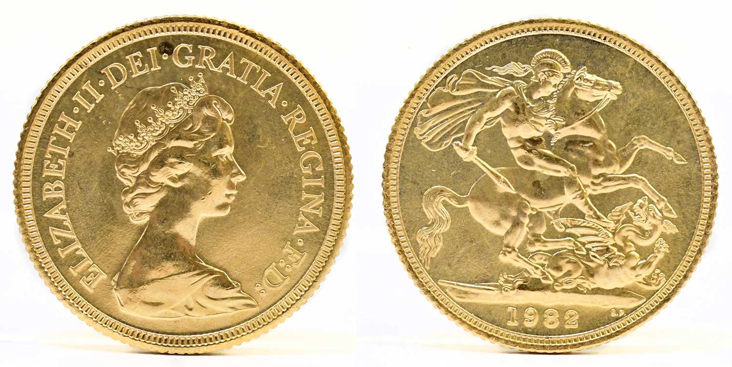 Lot 1430 - An Elizabeth II full sovereign, 1982.