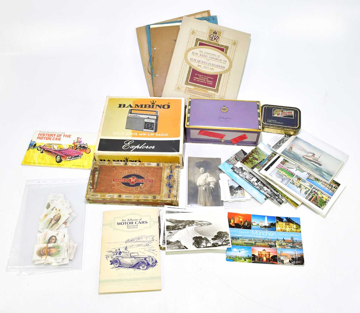 Lot 815 - A collection of postcards to include