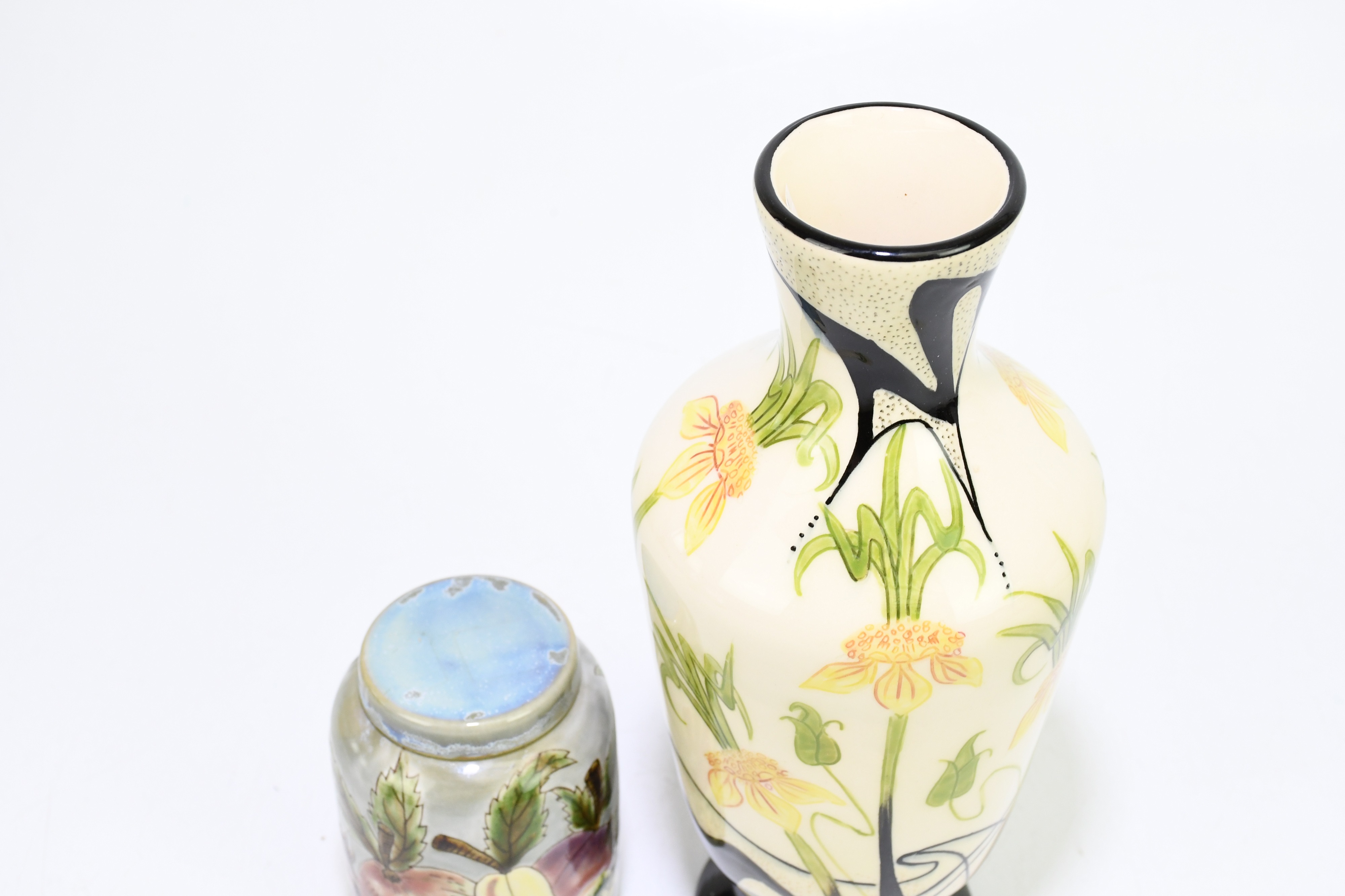 Lot 186 - COBRIDGE; a cylindrical trial jar and cover
