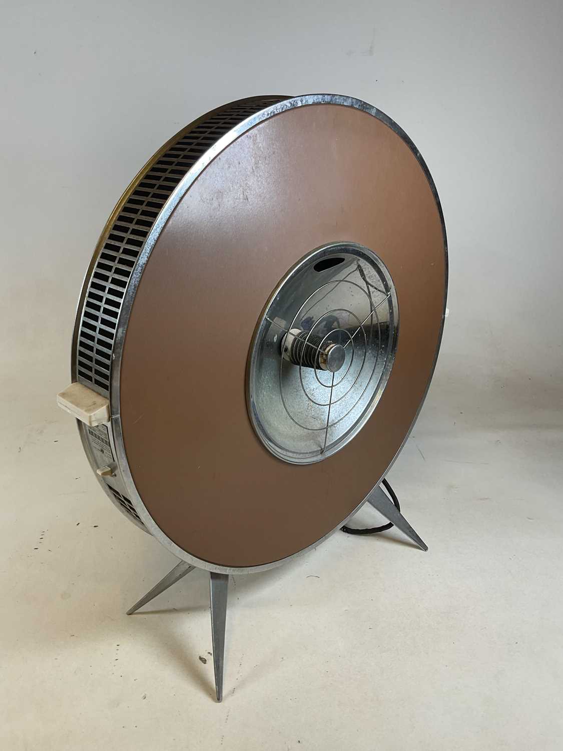 Lot 34 - A mid century circular Atomic space heater,