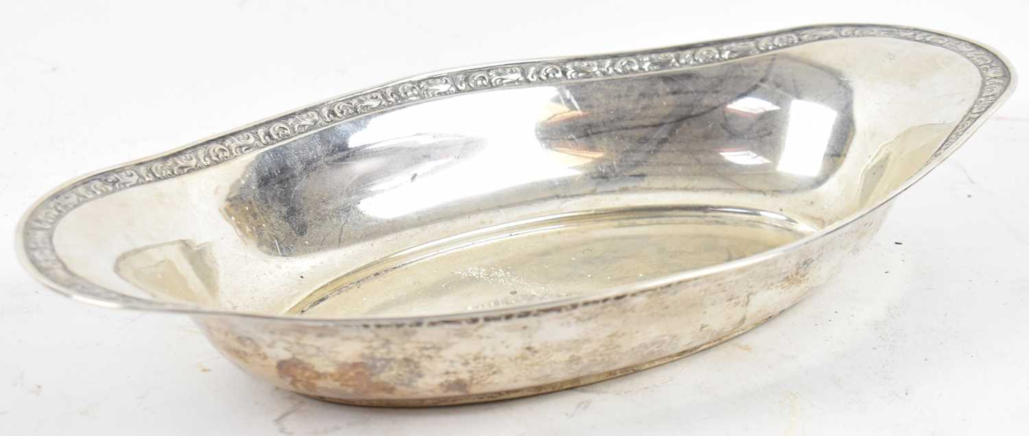 Lot 784 - A German 800 grade silver shaped oval dish,