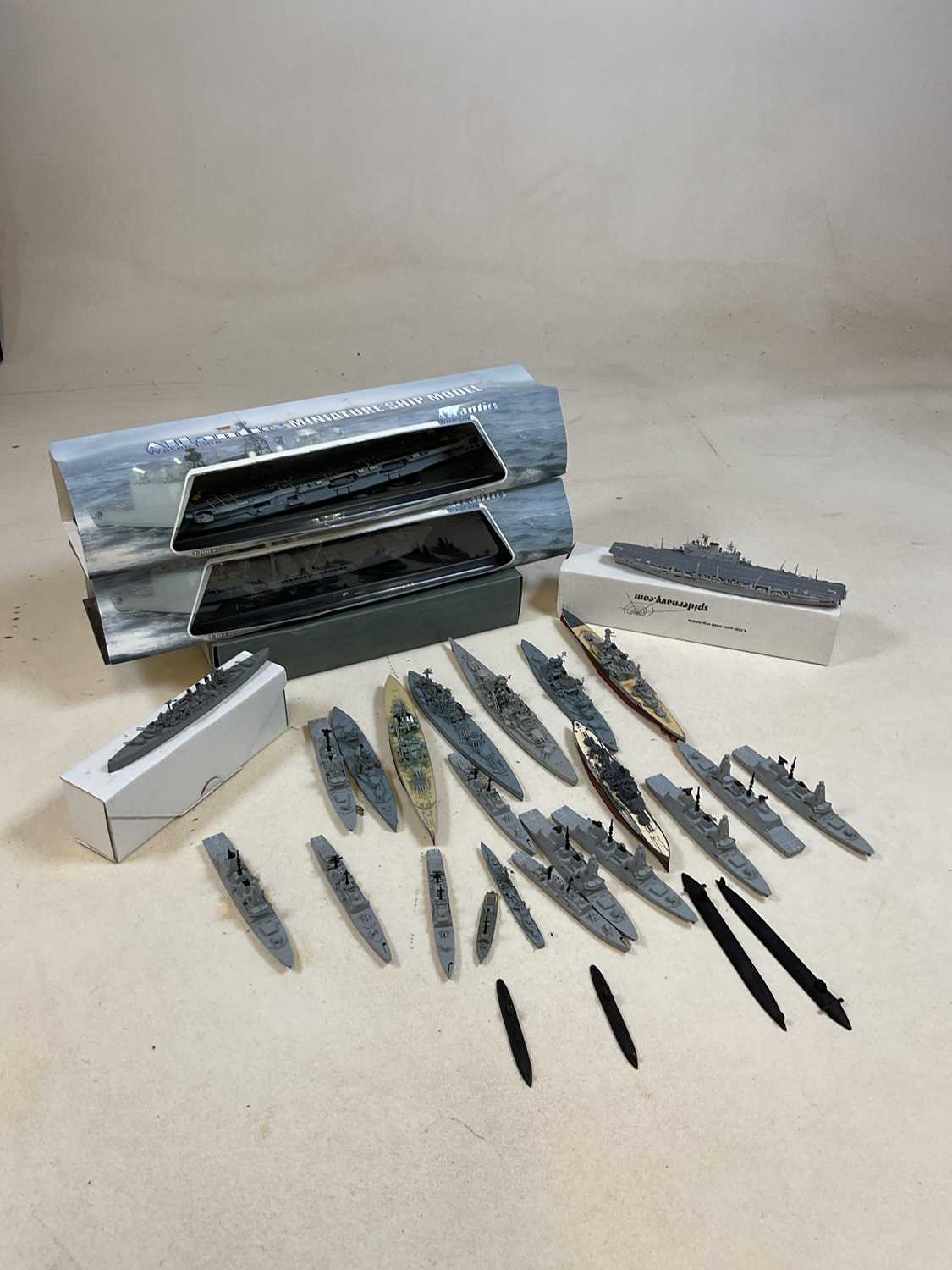 Lot 79 - A collection of model boats, including Neptun