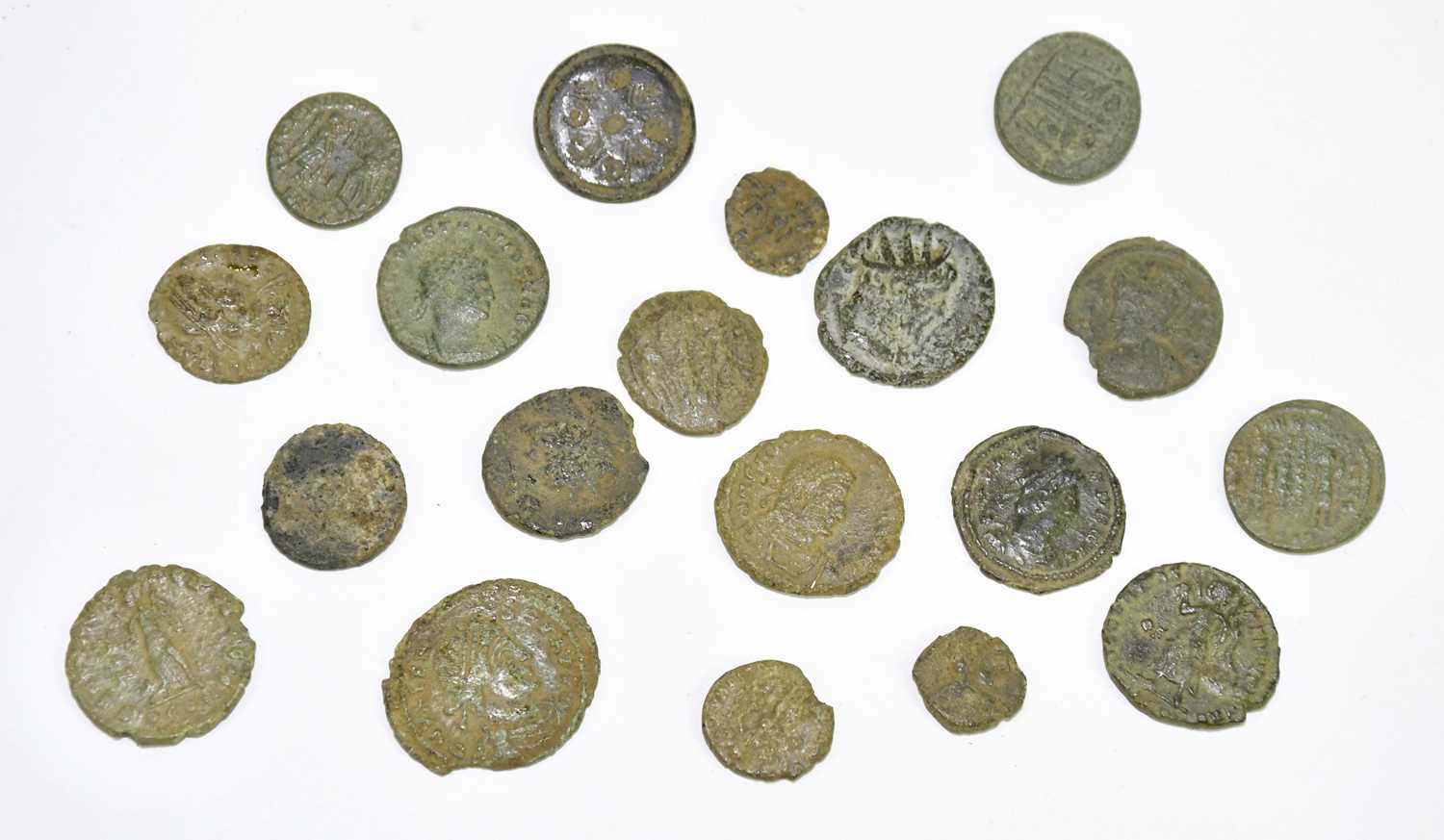 Lot 1480 - A selection of nineteen Roman coins.