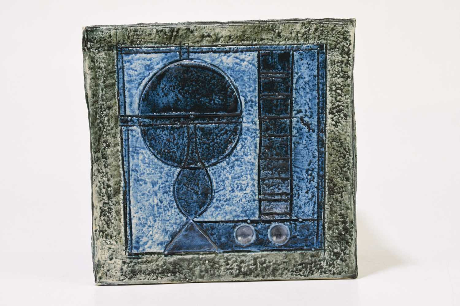 Lot 323 - LOUISE JINKS FOR TROIKA POTTERY; a large