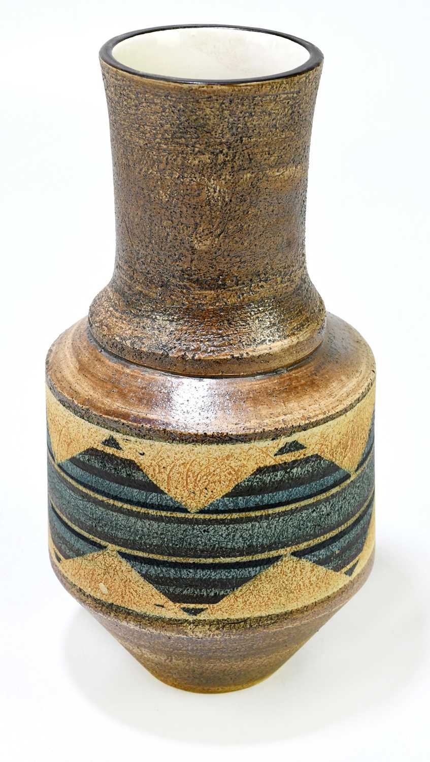 Lot 378 - ALISON BRIGDEN FOR TROIKA POTTERY; an urn