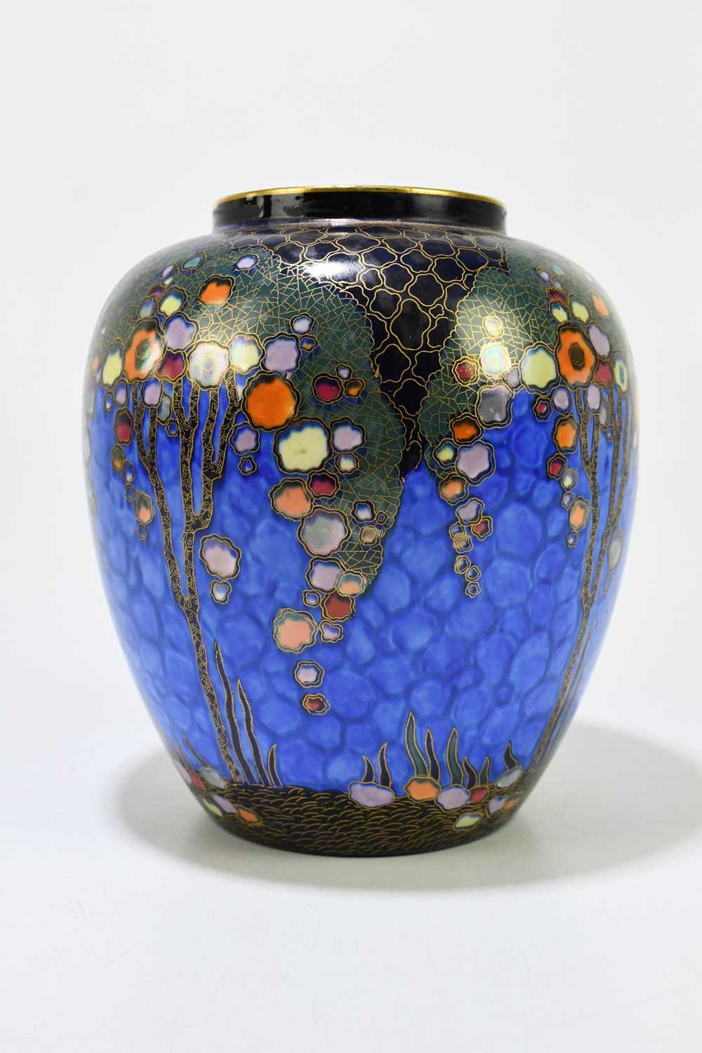 Lot 225 - CROWN DEVON FIELDINGS; a vase of ovoid form