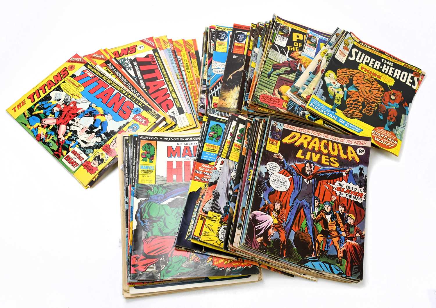 Lot 864 - A collection of comic books, to include
