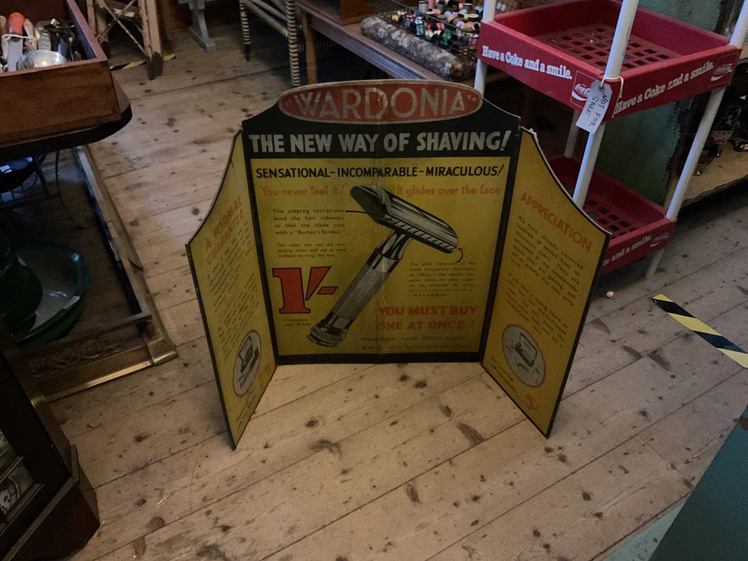 Lot 398 - 'WARDONIA'; an advertising triptych card