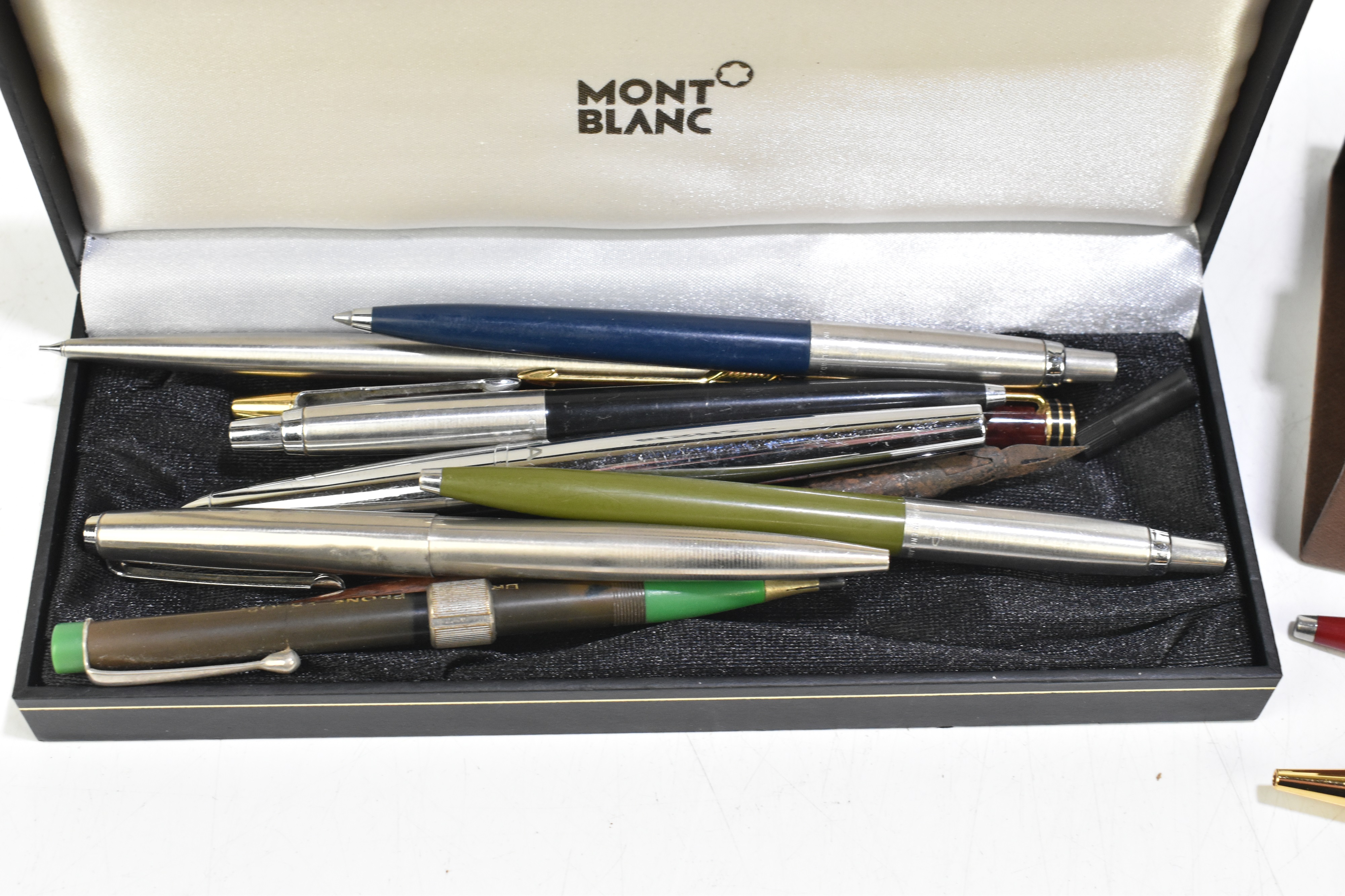 Lot 63 - A collection of thirty three ballpoint pens