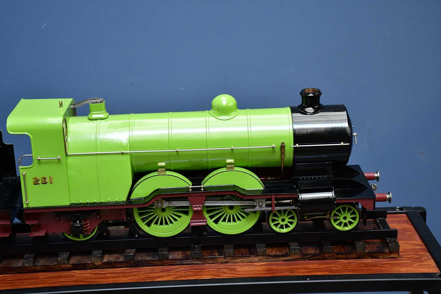 Lot 21 - MAISIE; a fine quality scratch built 3" gauge