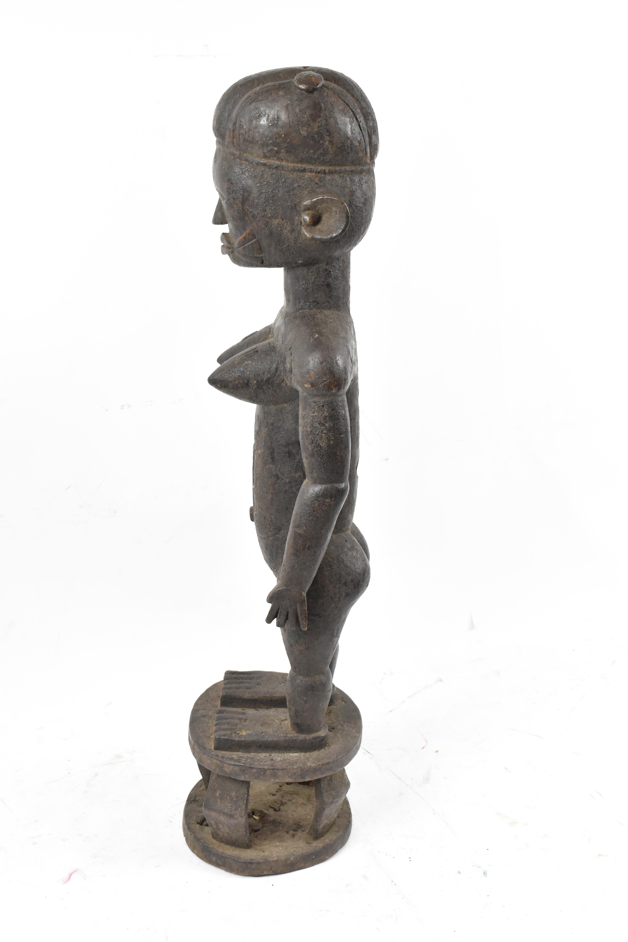 Lot 46 - A Tiv, Nigeria, large figure with incised
