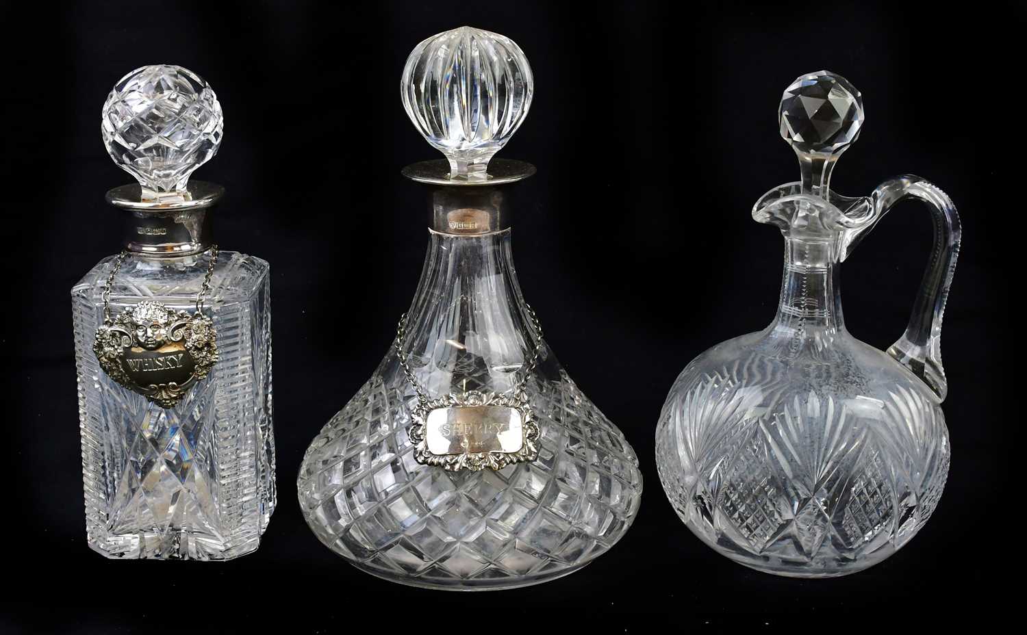 Lot 1270 - BARKER ELLIS SILVER CO LTD; an Elizabeth II