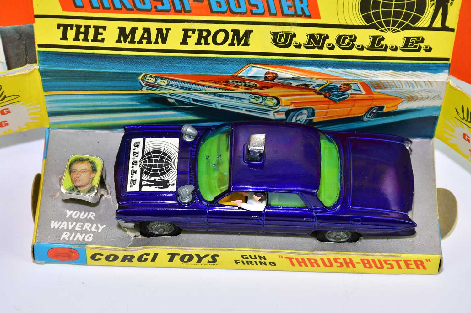 Lot 42 - CORGI; a diecast model The Man from UNCLE gun