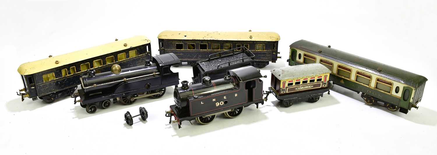 Lot 80 - HORNBY; an LNER 90 clockwork locomotive, with