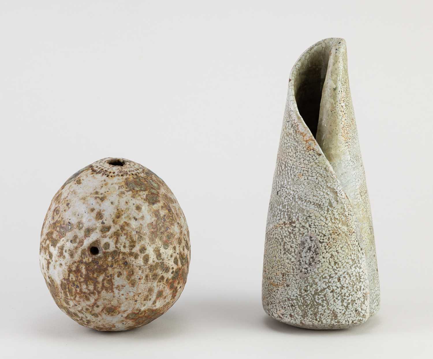 Lot 77 - ALAN WALLWORK (1931-2019); a small stoneware