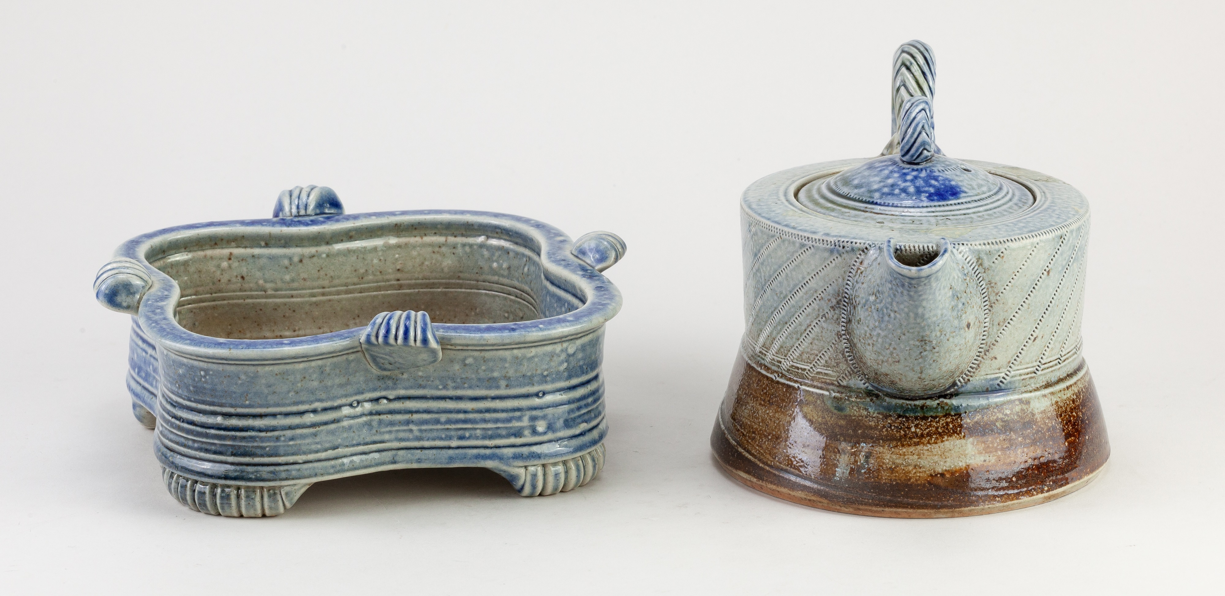Lot 433 - JANE HAMLYN (born 1940); a salt glazed