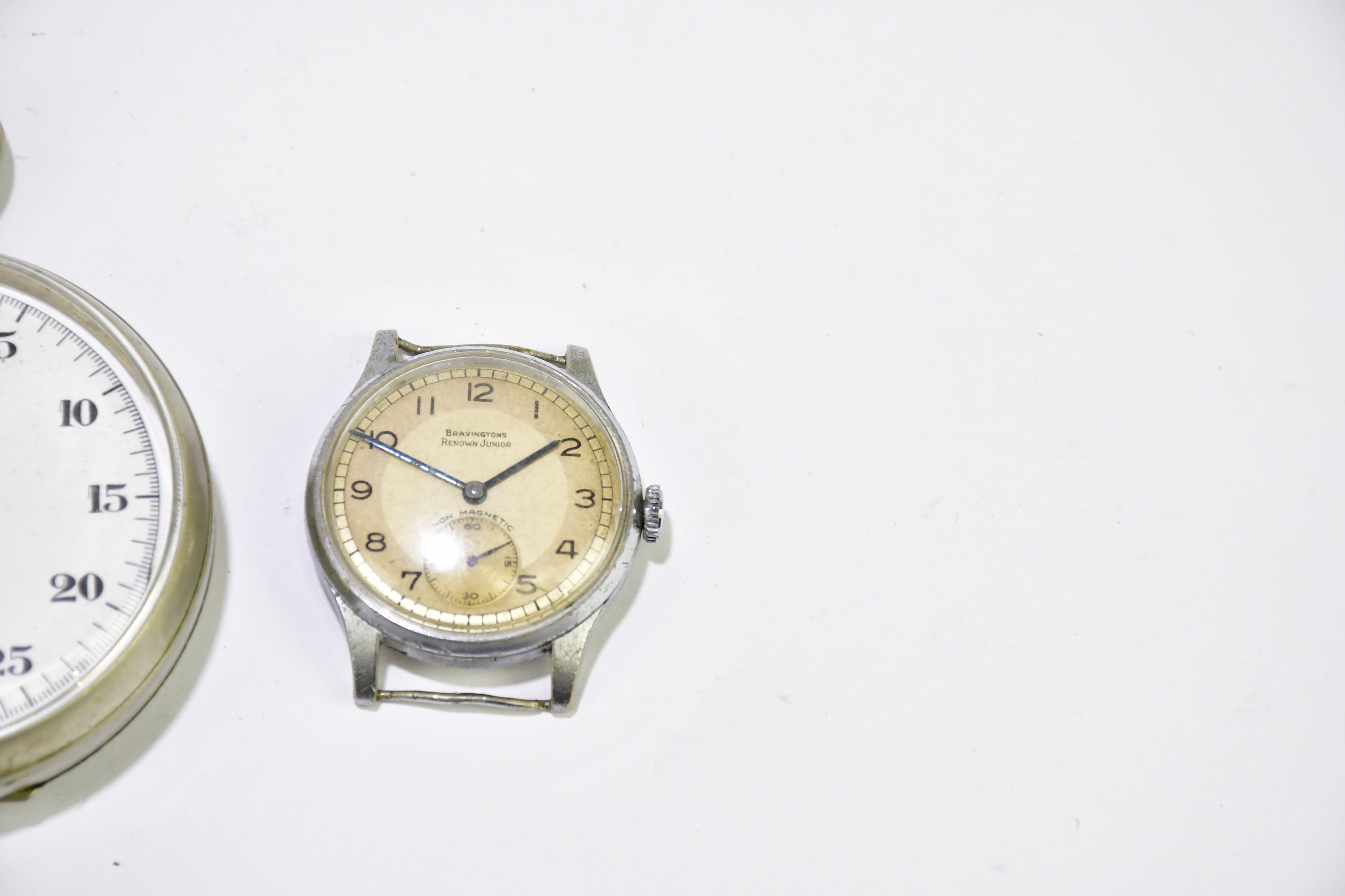 Lot 523 - BRAVINGTONS RENOWN JUNIOR; a stainless steel