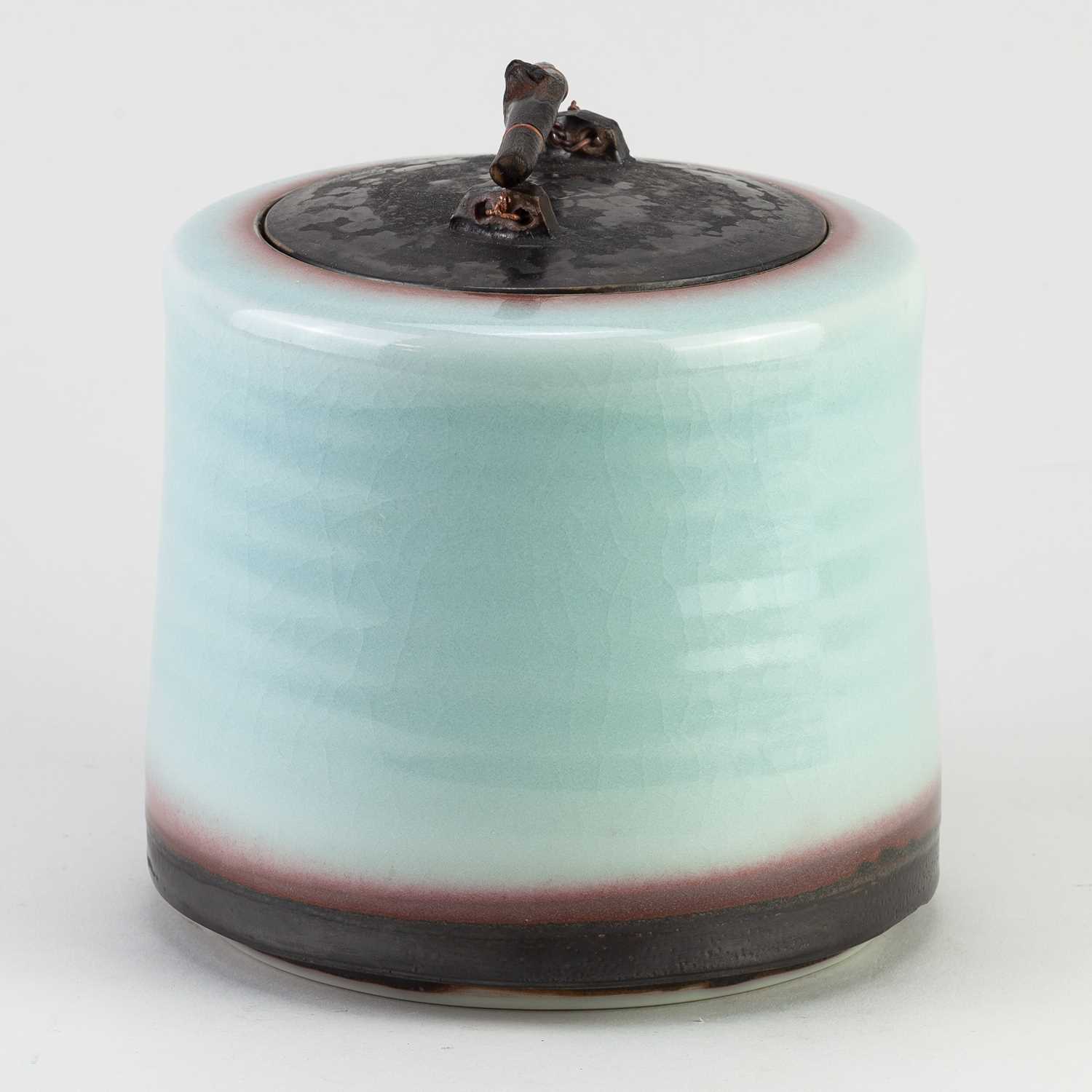 Lot 344 - EDDIE CURTIS (born 1953); a porcelain jar