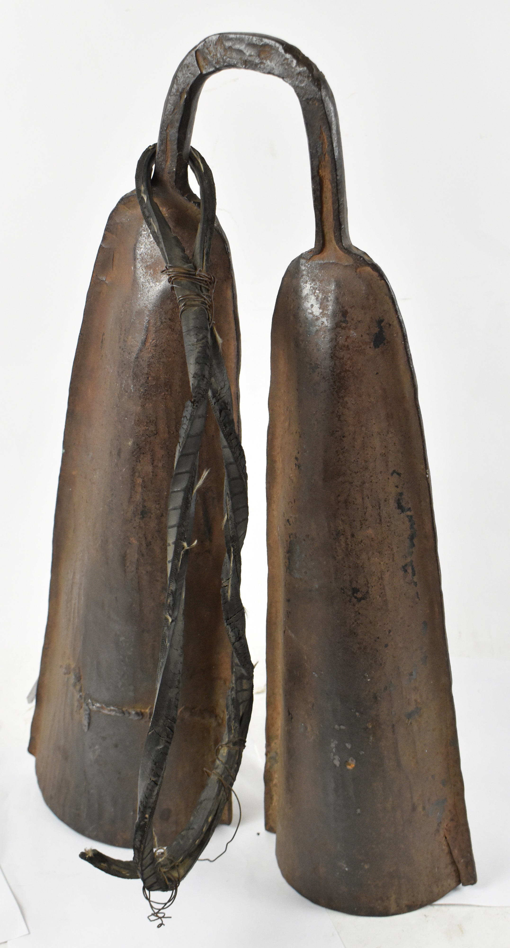 Lot 462 - TRIBAL ART; a Cameroon Bamileke gong, height