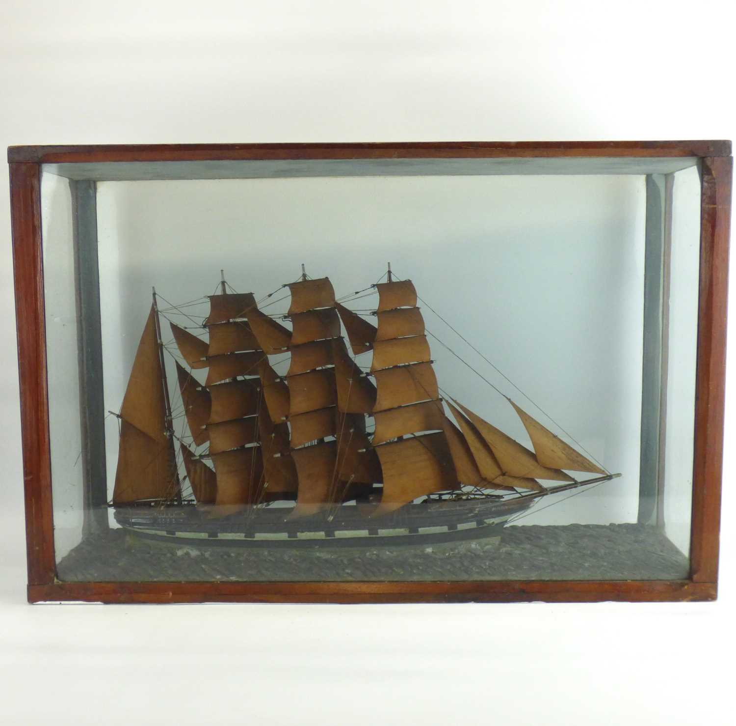 Lot 467 - A late 19th/early 20th century wooden model