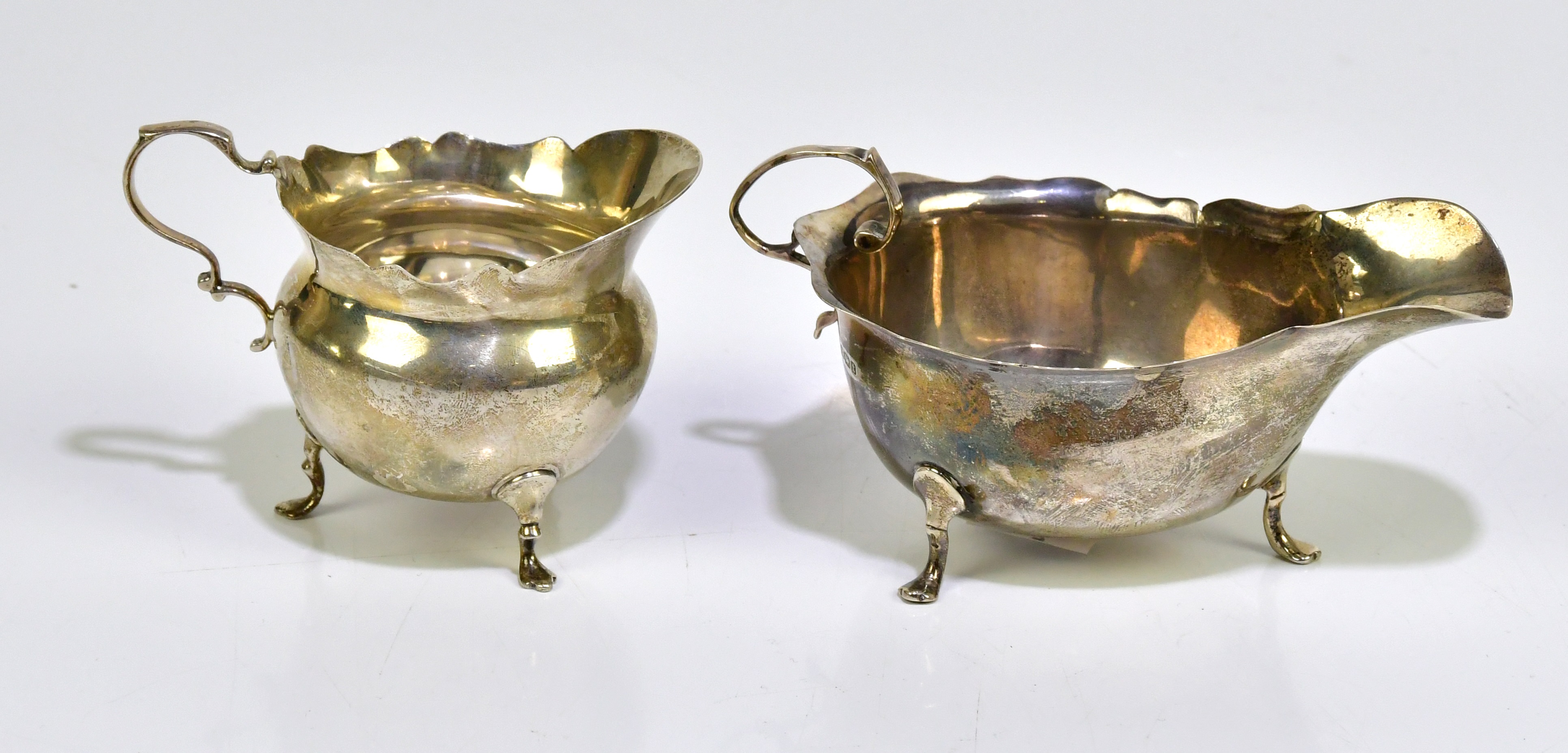 Lot 2081 - JAMES DEAKIN & SONS; a George V hallmarked