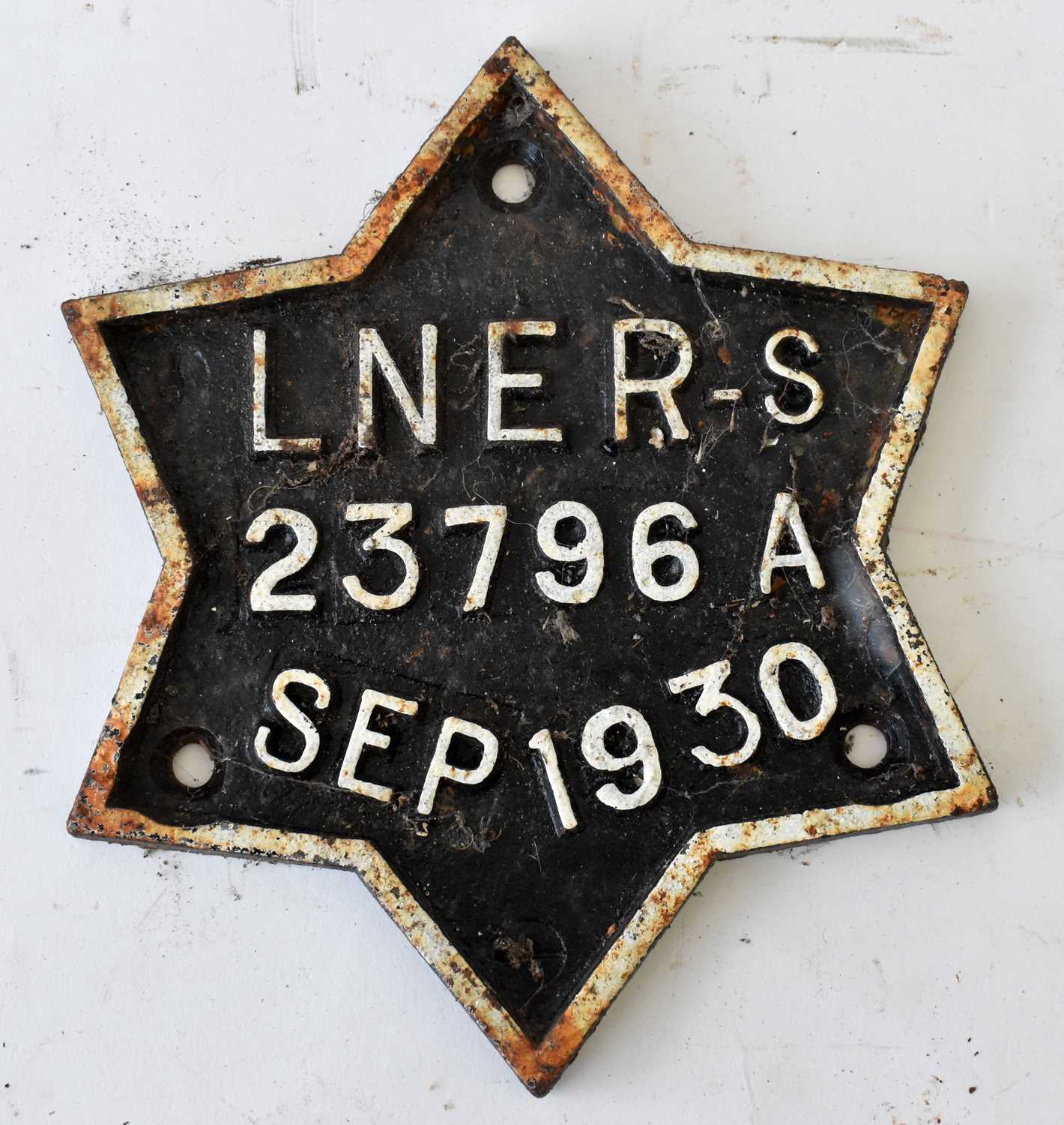 Lot 62 - RAILWAYANA; wagon plate, star shaped LNER-S