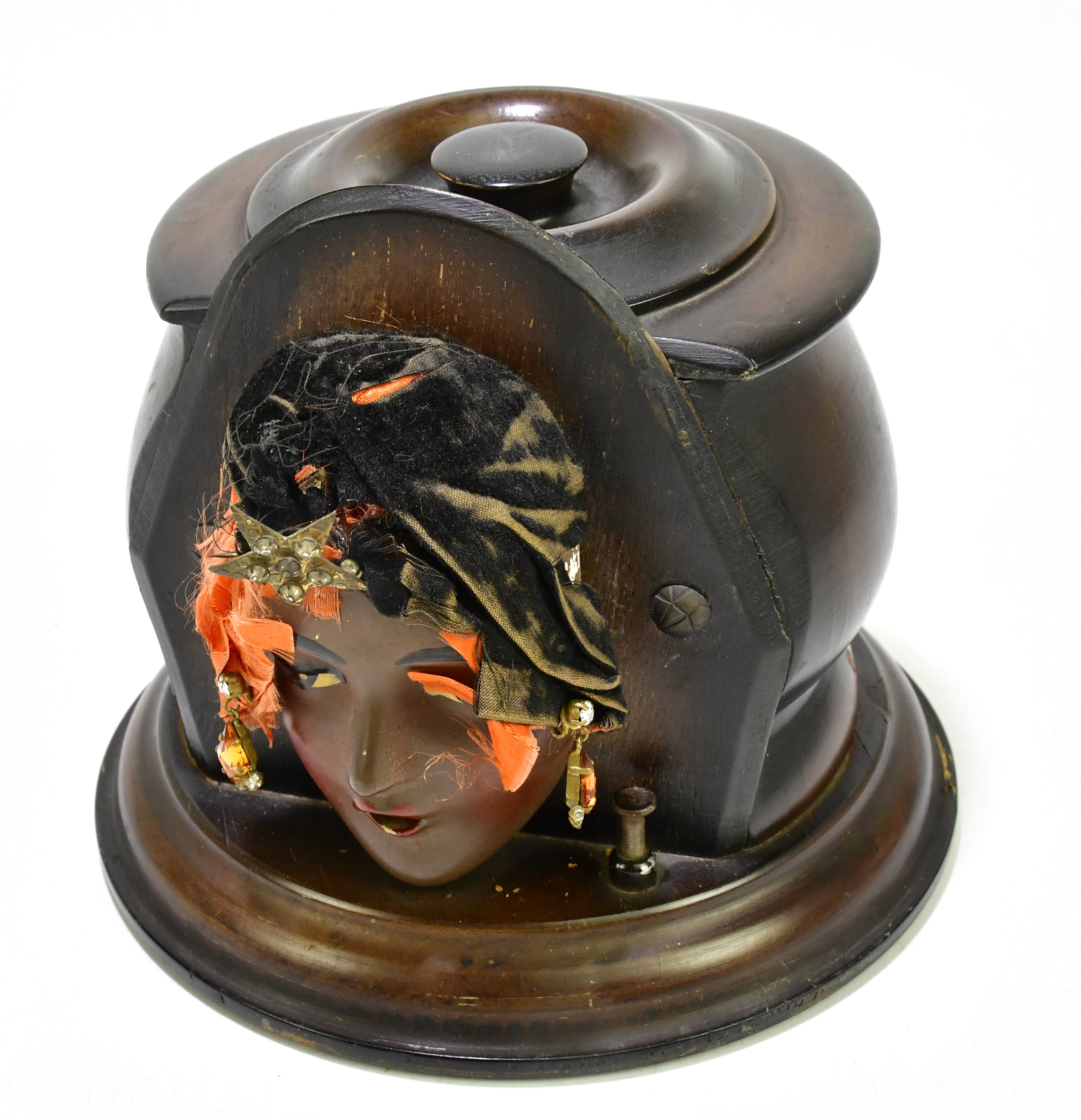 Lot 2022 - A 1920s wooden gypsy cigarette dispenser,