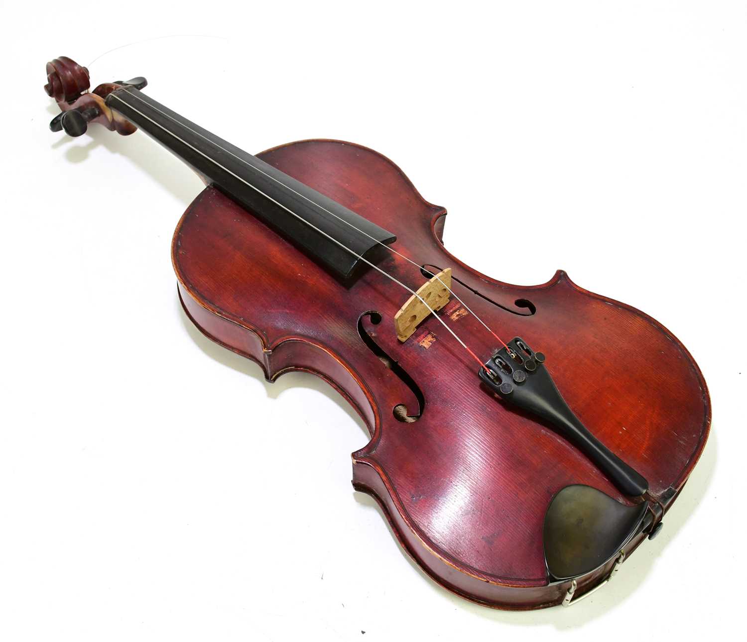 Lot 1026 - A full size English viola with interior